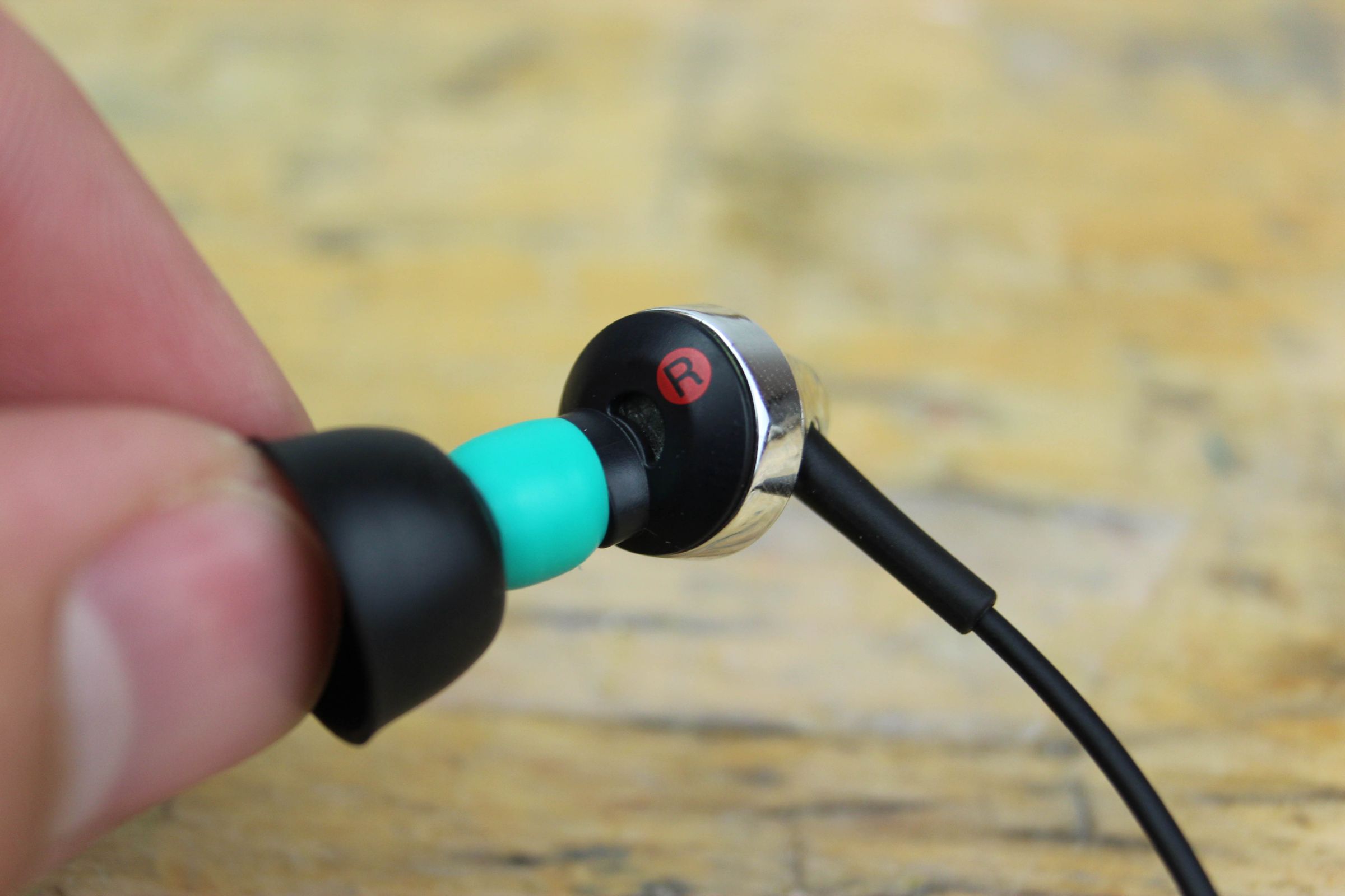 How to Make Super-neat and Easy Custom-fit Earbuds / In-ear Monitors ...