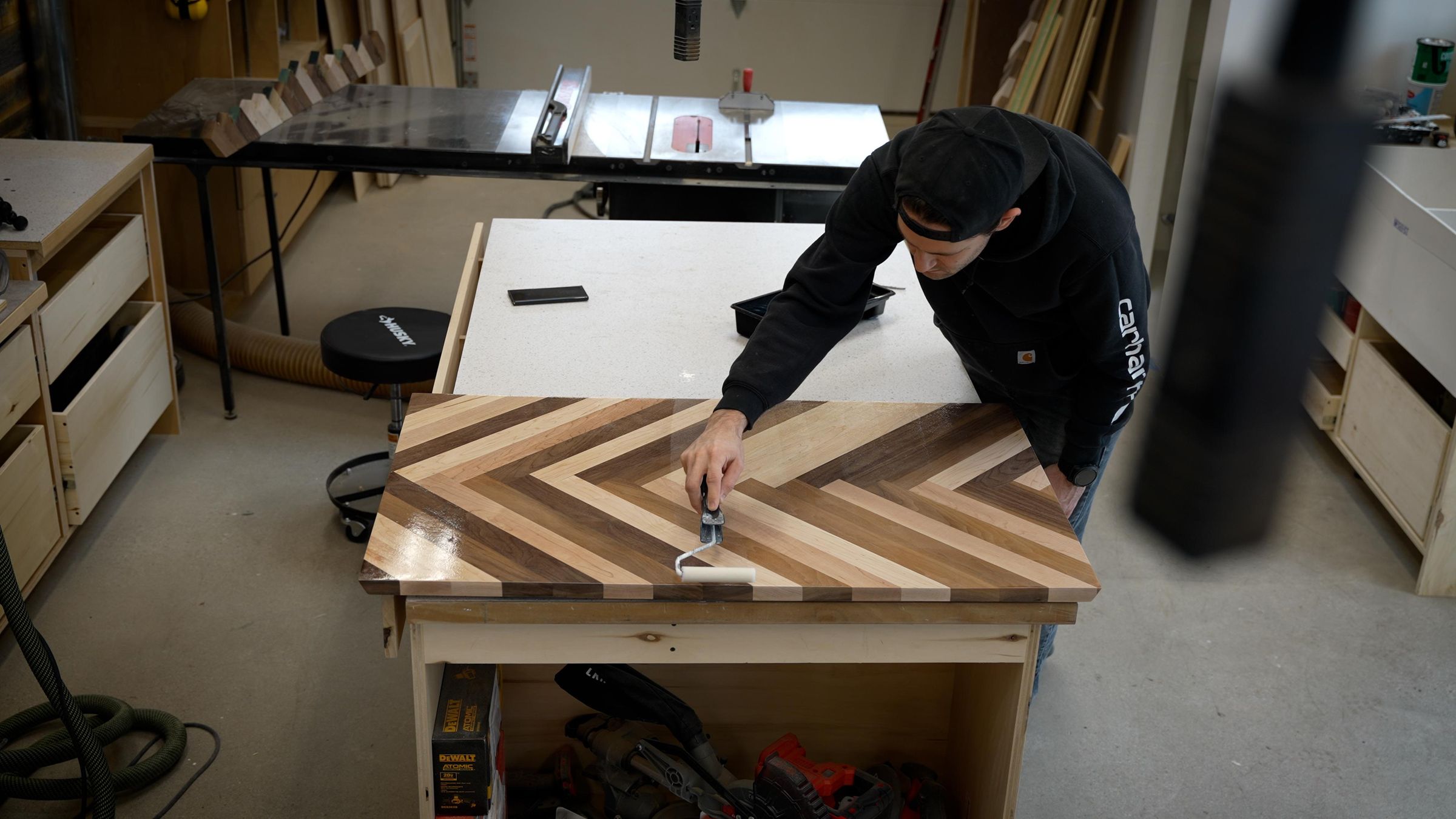 The Solid Wood Herringbone Pattern Table V2.0 : 19 Steps (with Pictures ...