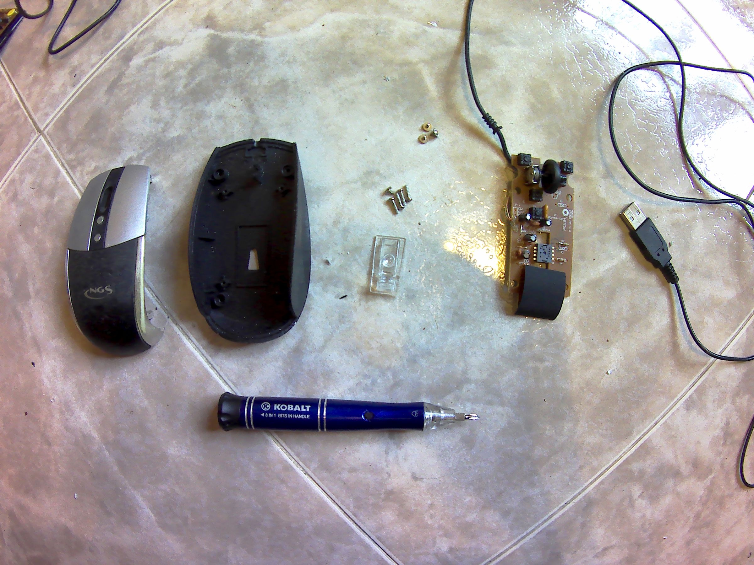 Ultimate GREEN DIY Trackball Mouse From Junk : 10 Steps (with Pictures ...
