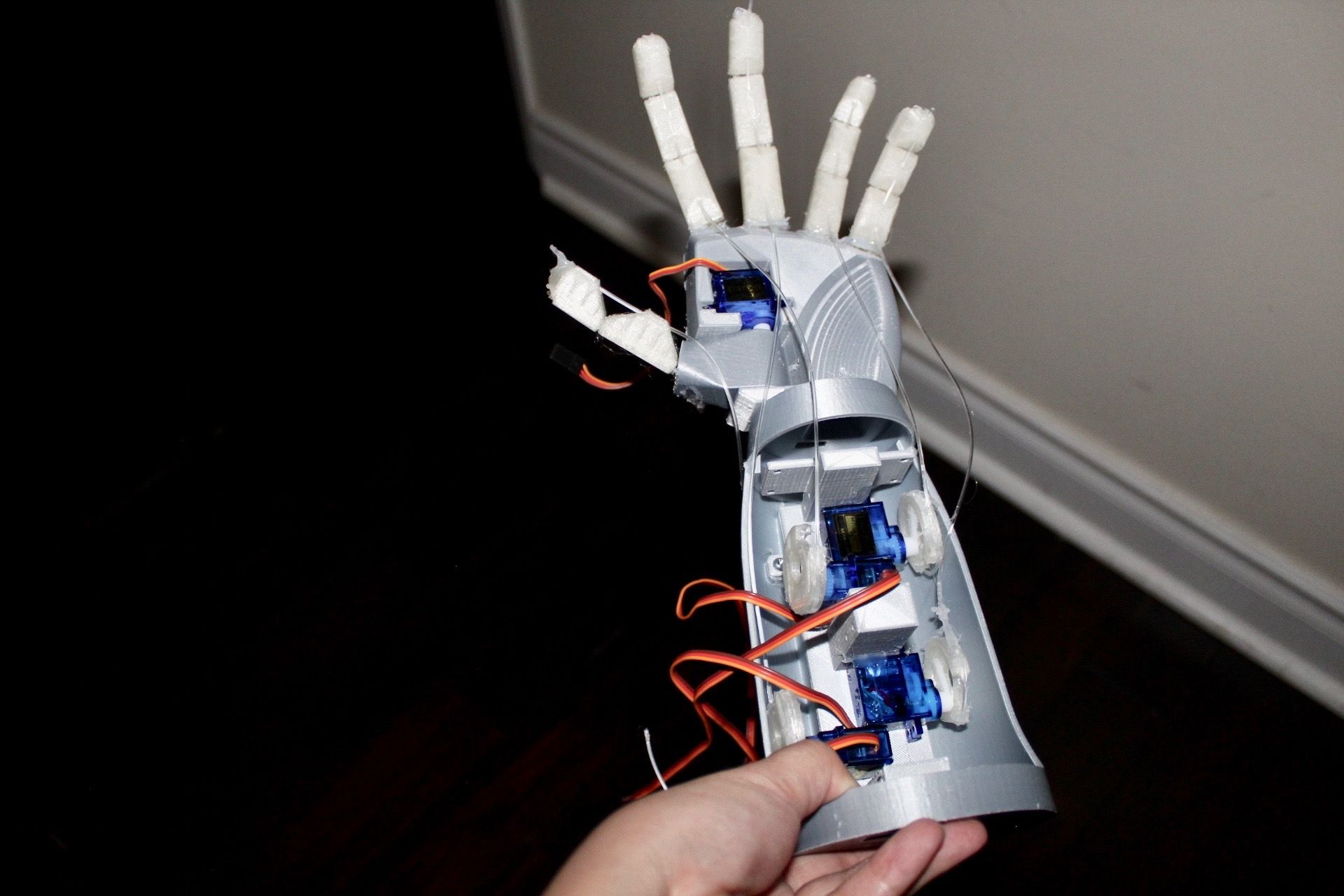 3D Printed Robotic Hand With Bluetooth Control : 18 Steps (with ...