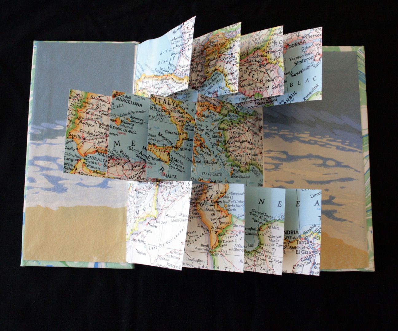 Flag Book : 16 Steps (with Pictures) - Instructables