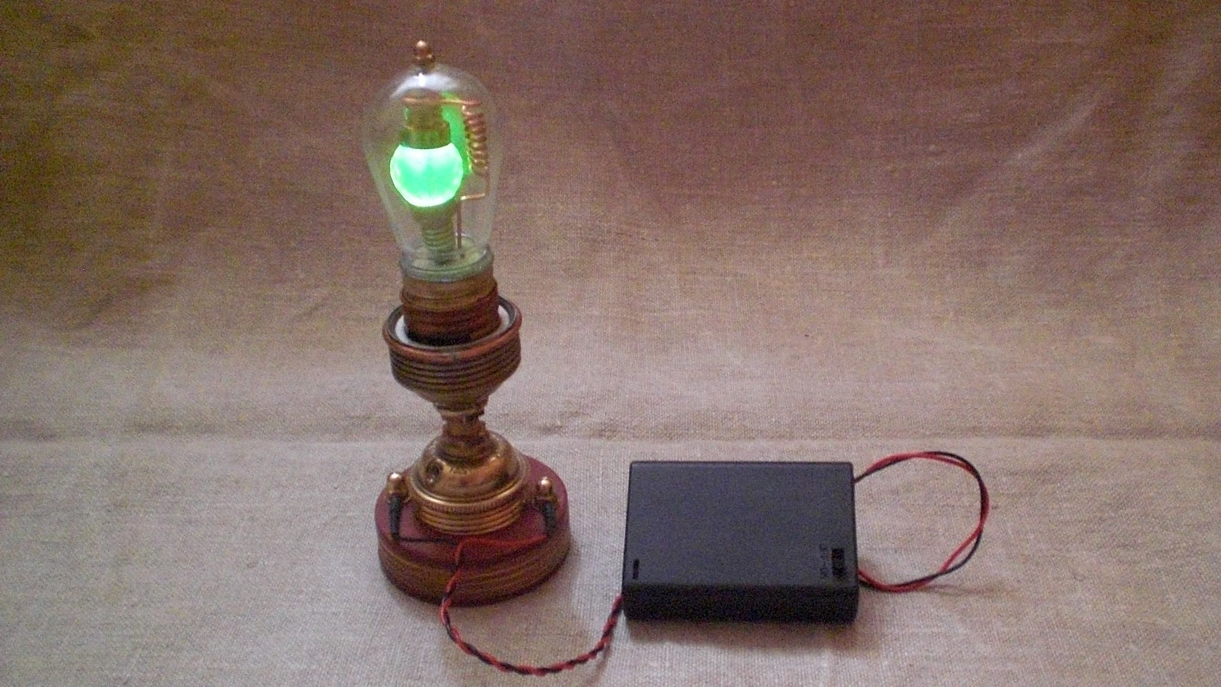 Steampunked Magic Uranium Light : 4 Steps (with Pictures) - Instructables