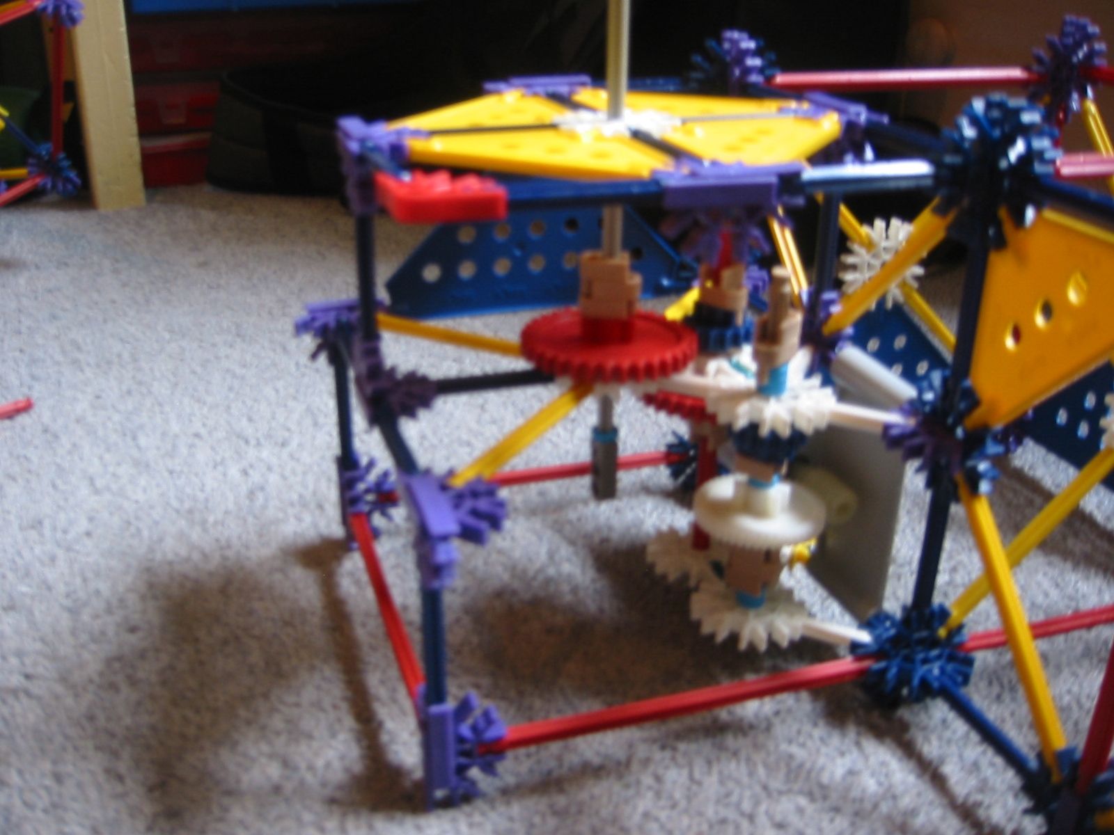 K'nex Giant Ferris Wheel : 9 Steps (with Pictures) - Instructables