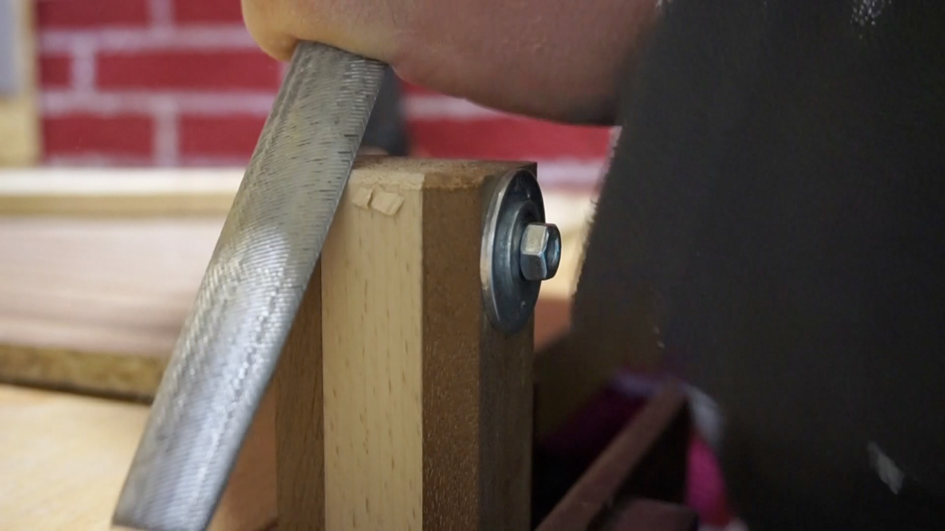 Multi-Angle Magnetic Hand Saw Guide : 9 Steps (with Pictures ...