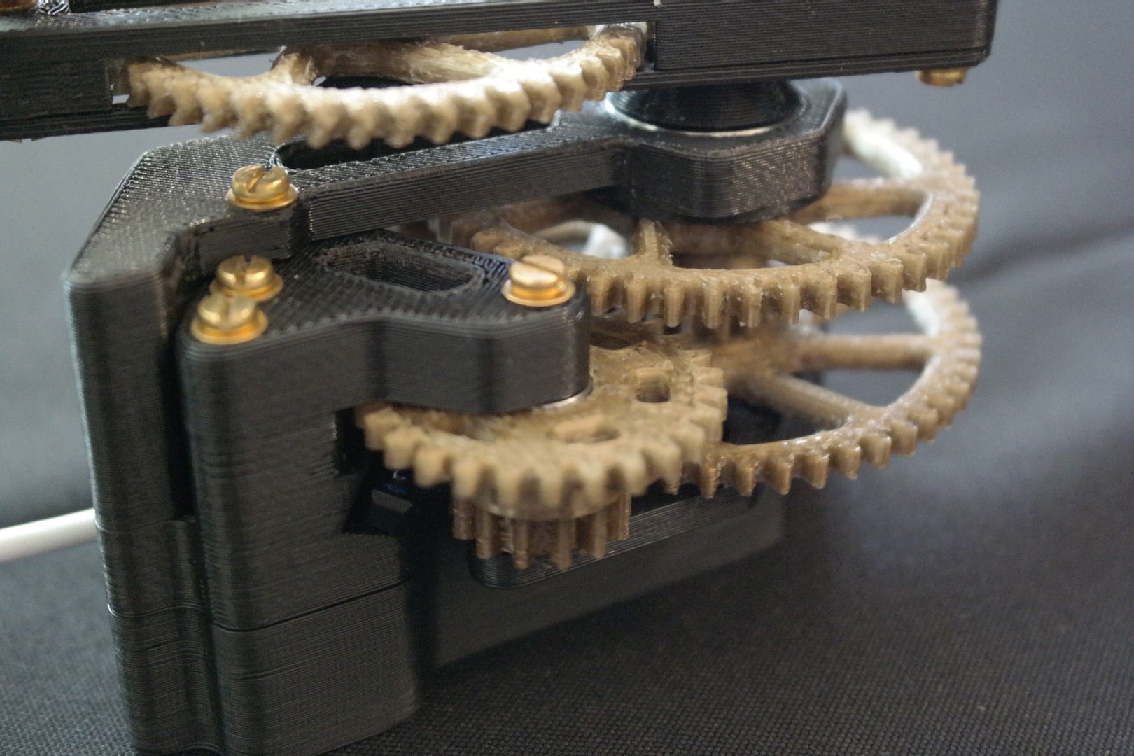 Hand in Hand Skeleton Clock : 11 Steps (with Pictures) - Instructables