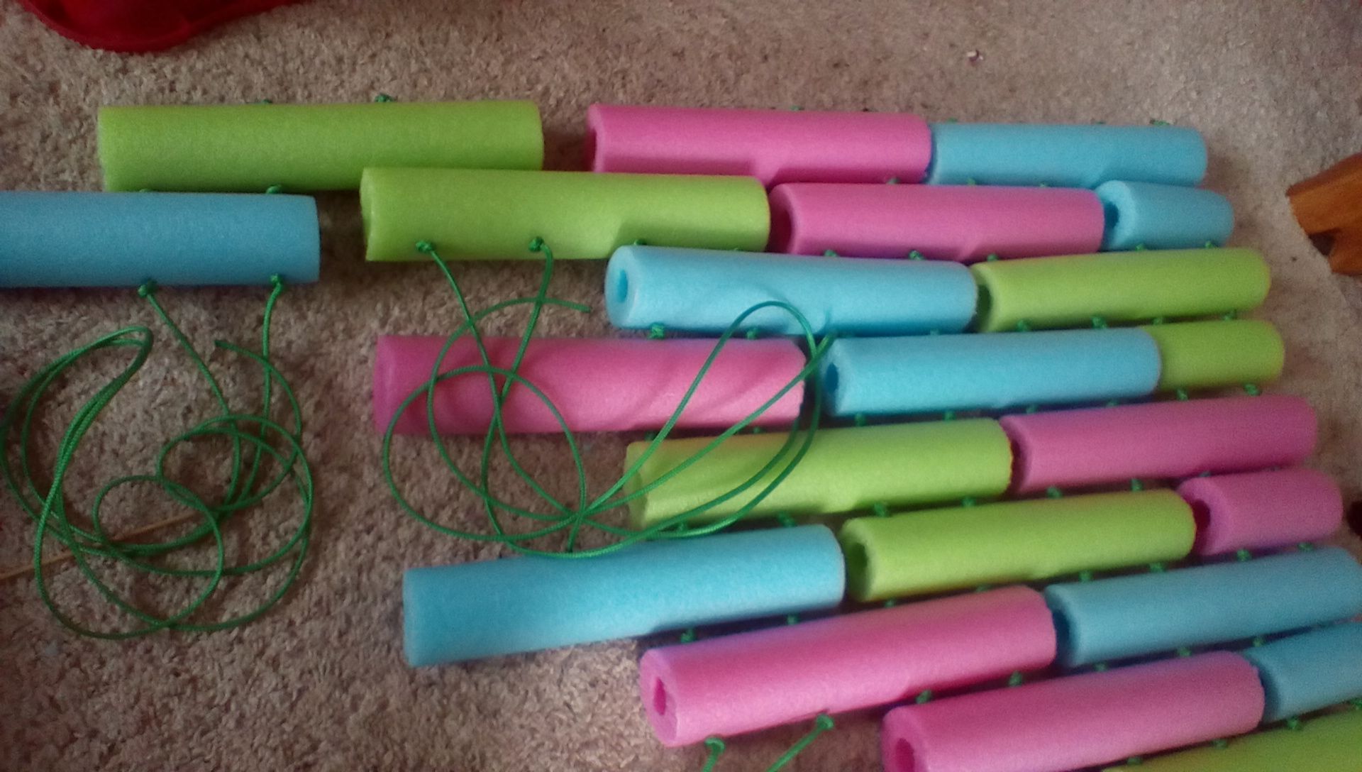 Noodle Raft : 5 Steps (with Pictures) - Instructables