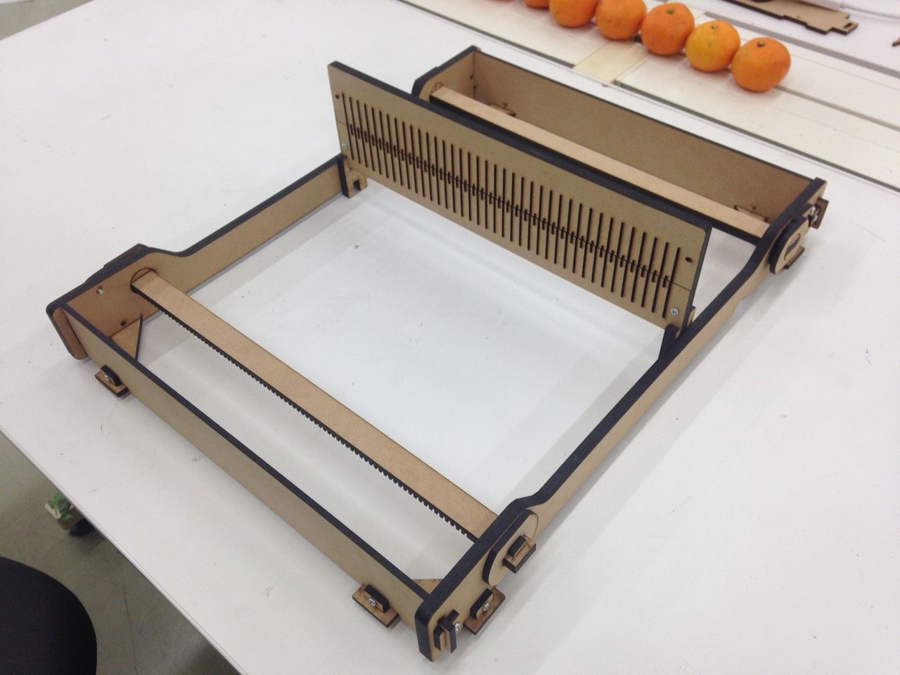 Tabletop Weaving : 7 Steps (with Pictures) - Instructables