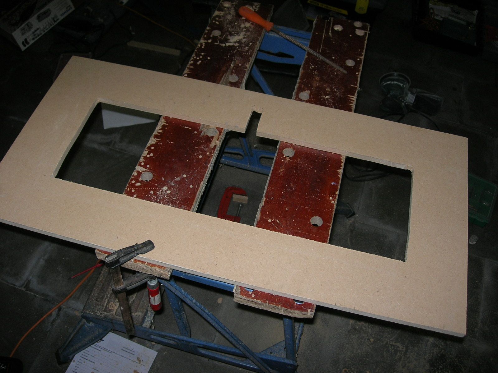 Adjustable Drafting Table With Basic Tools and Materials : 4 Steps ...