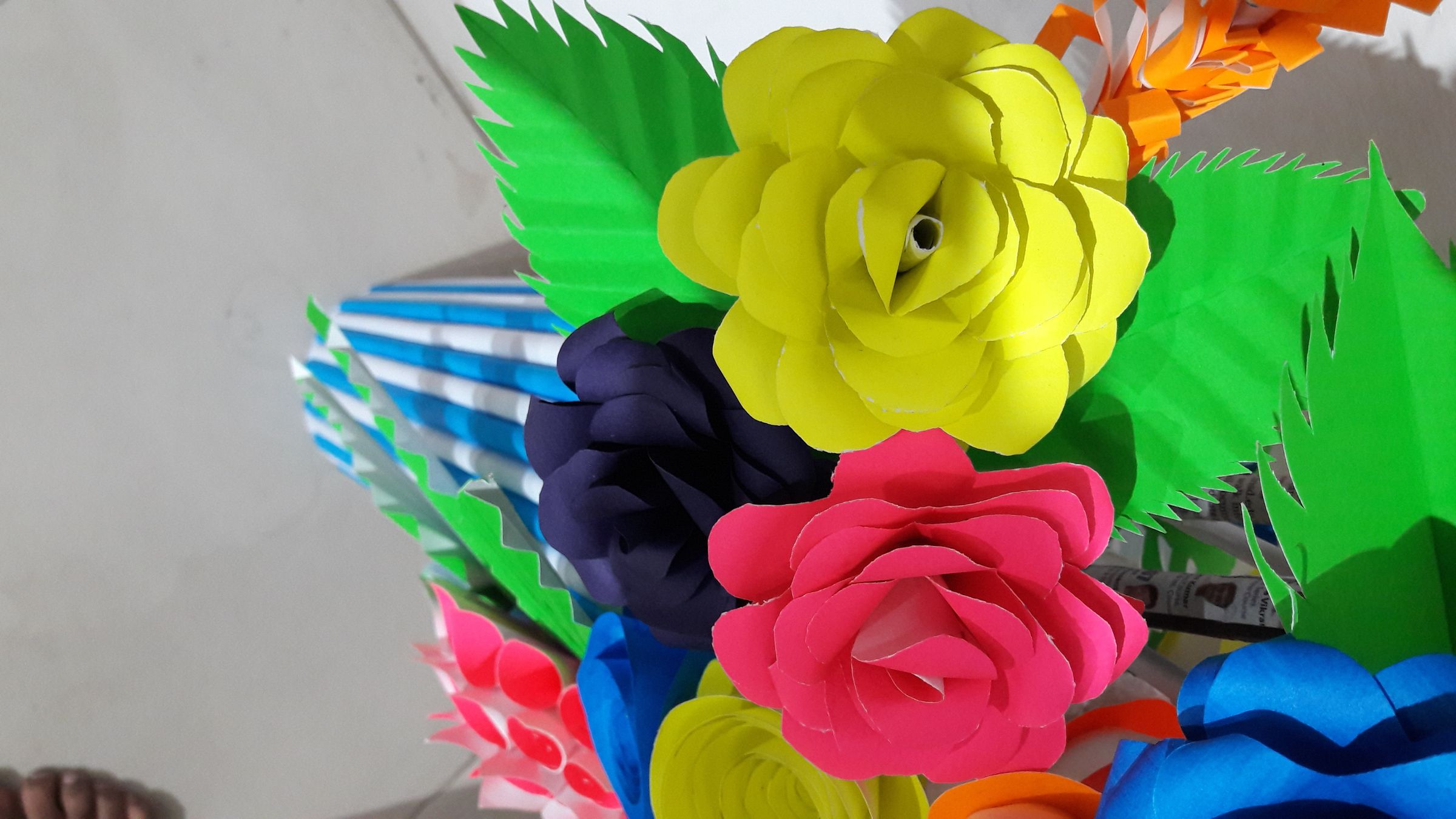 Paper Flower Vase : 6 Steps (with Pictures) - Instructables