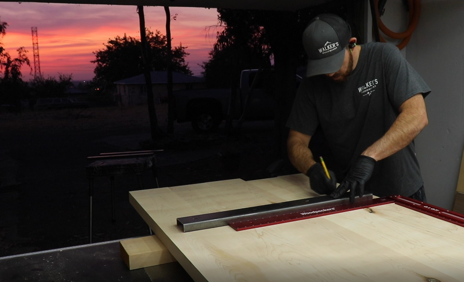 How to Make a Desk Top or Table Top : 11 Steps (with Pictures ...