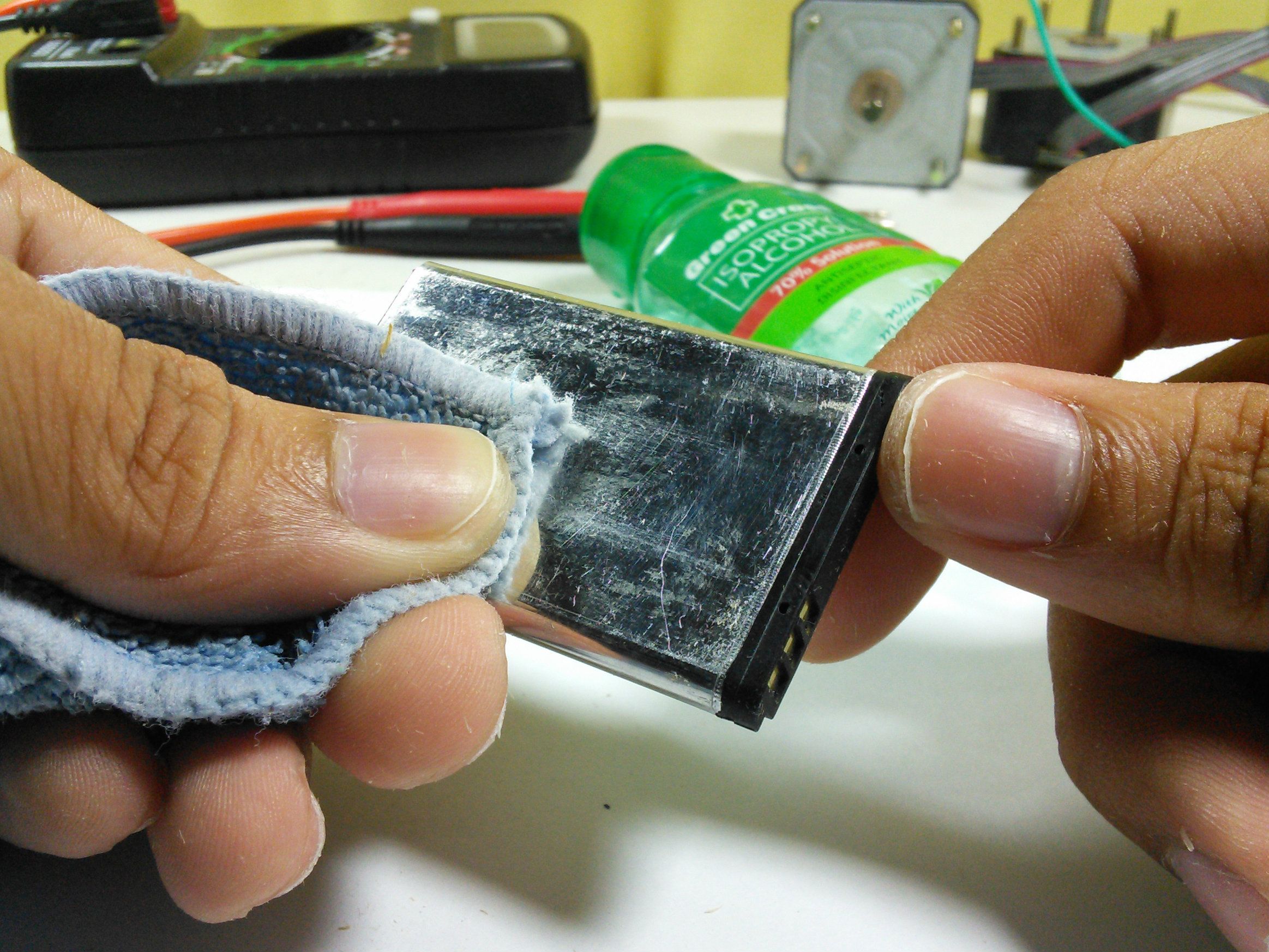 Make a Cheap Lithium Battery Pack : 9 Steps (with Pictures) - Instructables
