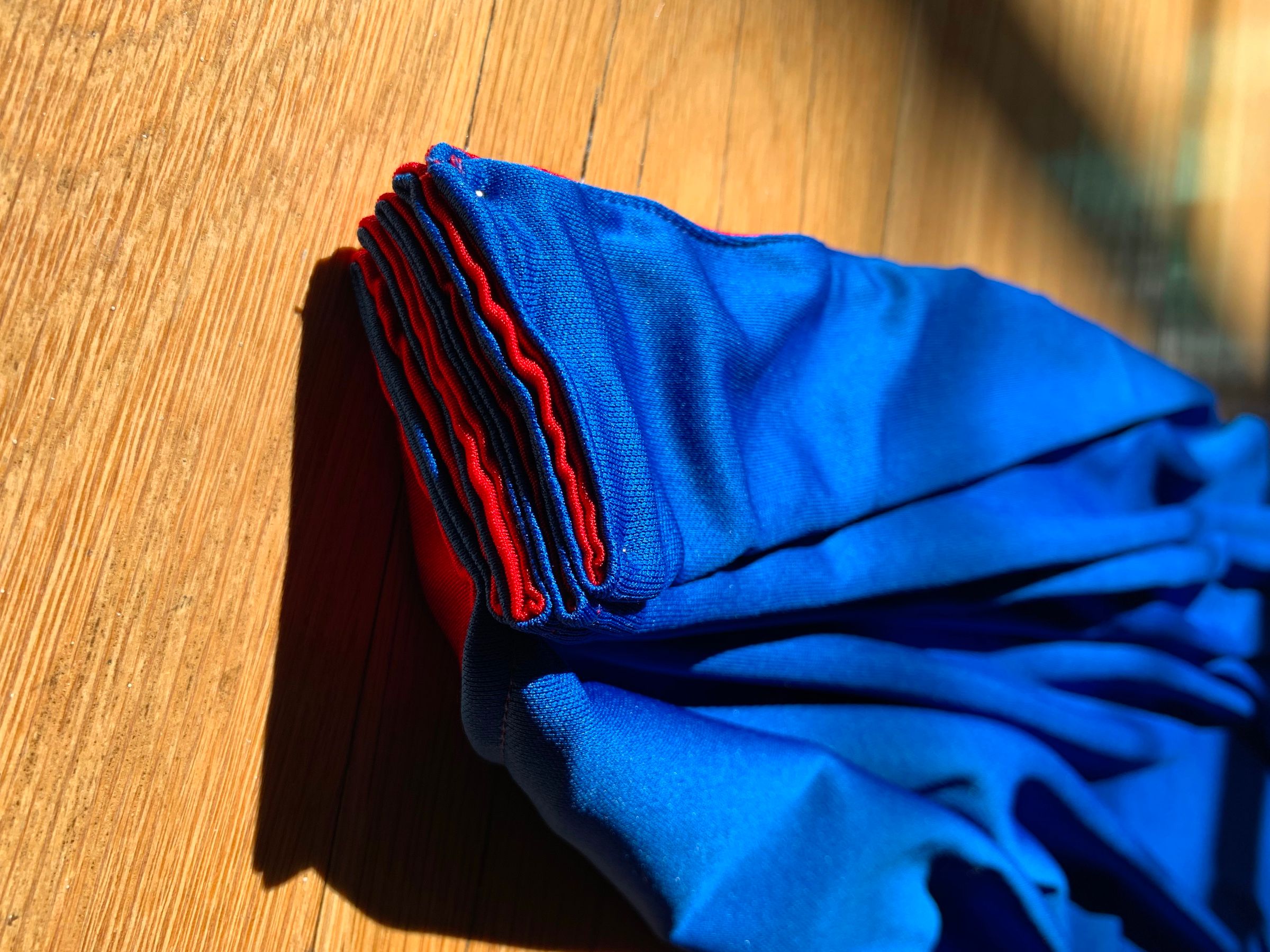 Simple Pin-on Cape : 5 Steps (with Pictures) - Instructables