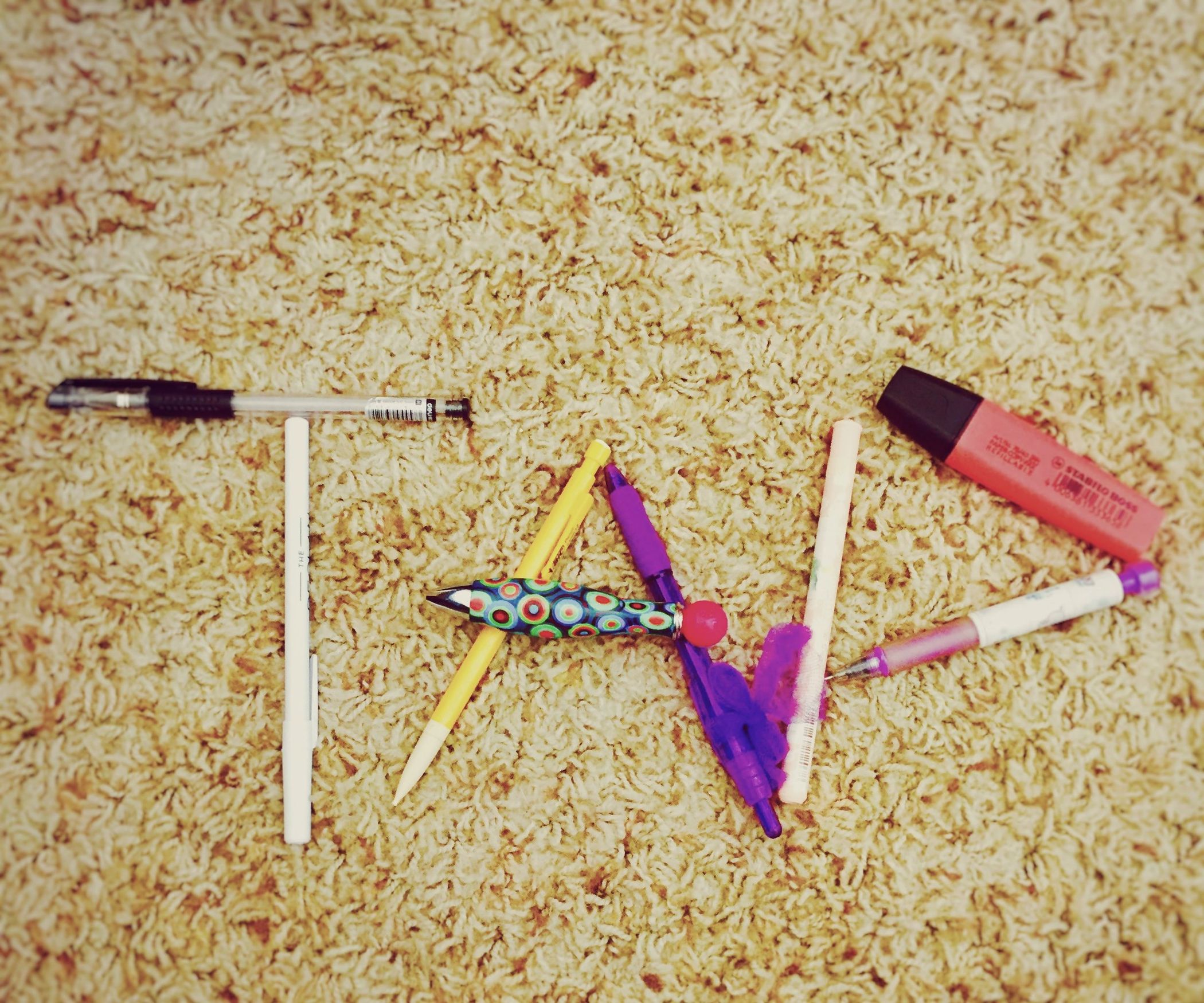 How to Do a Basic Pen Tapping Beat : 6 Steps - Instructables
