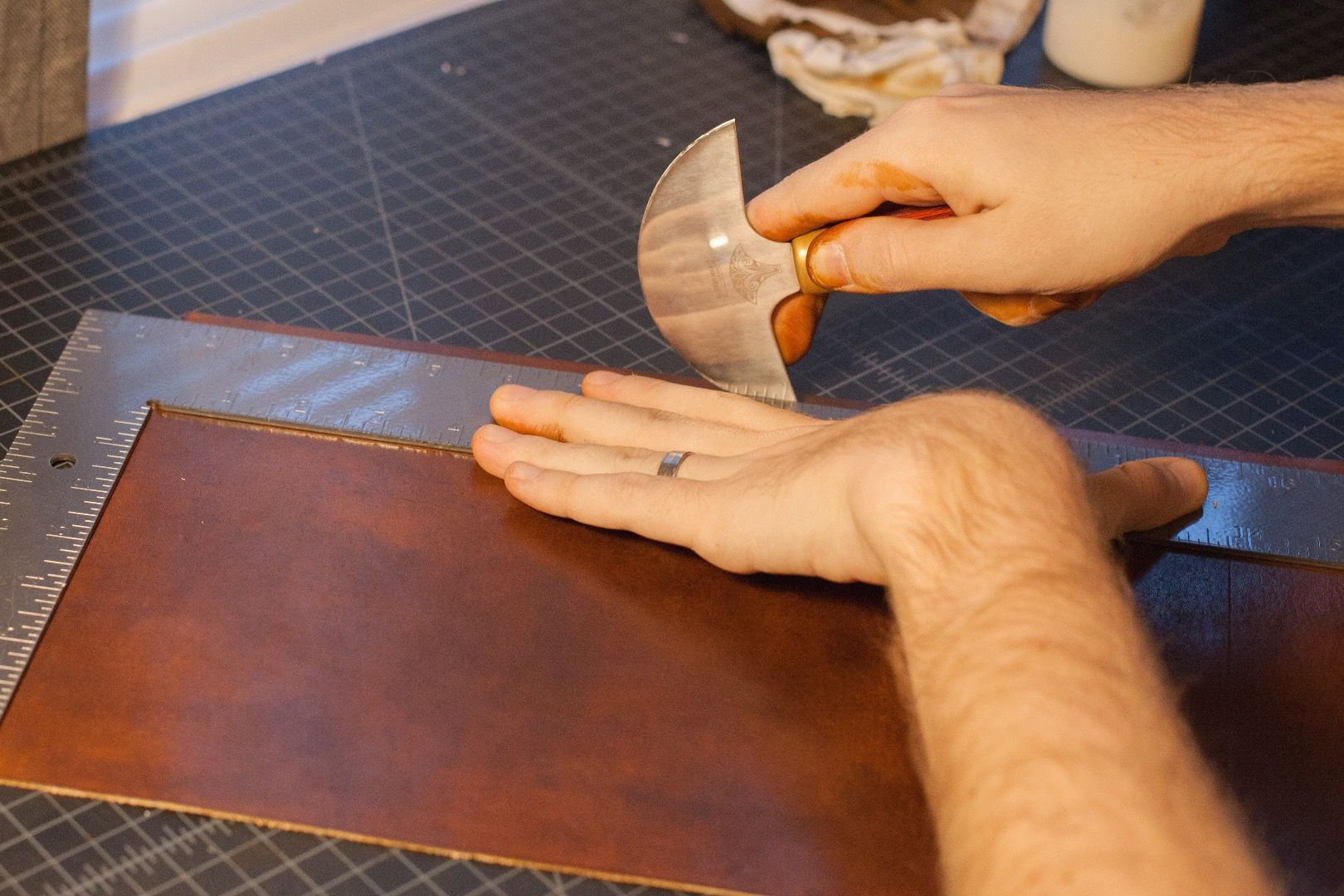 Simple Leather Journal : 13 Steps (with Pictures) - Instructables