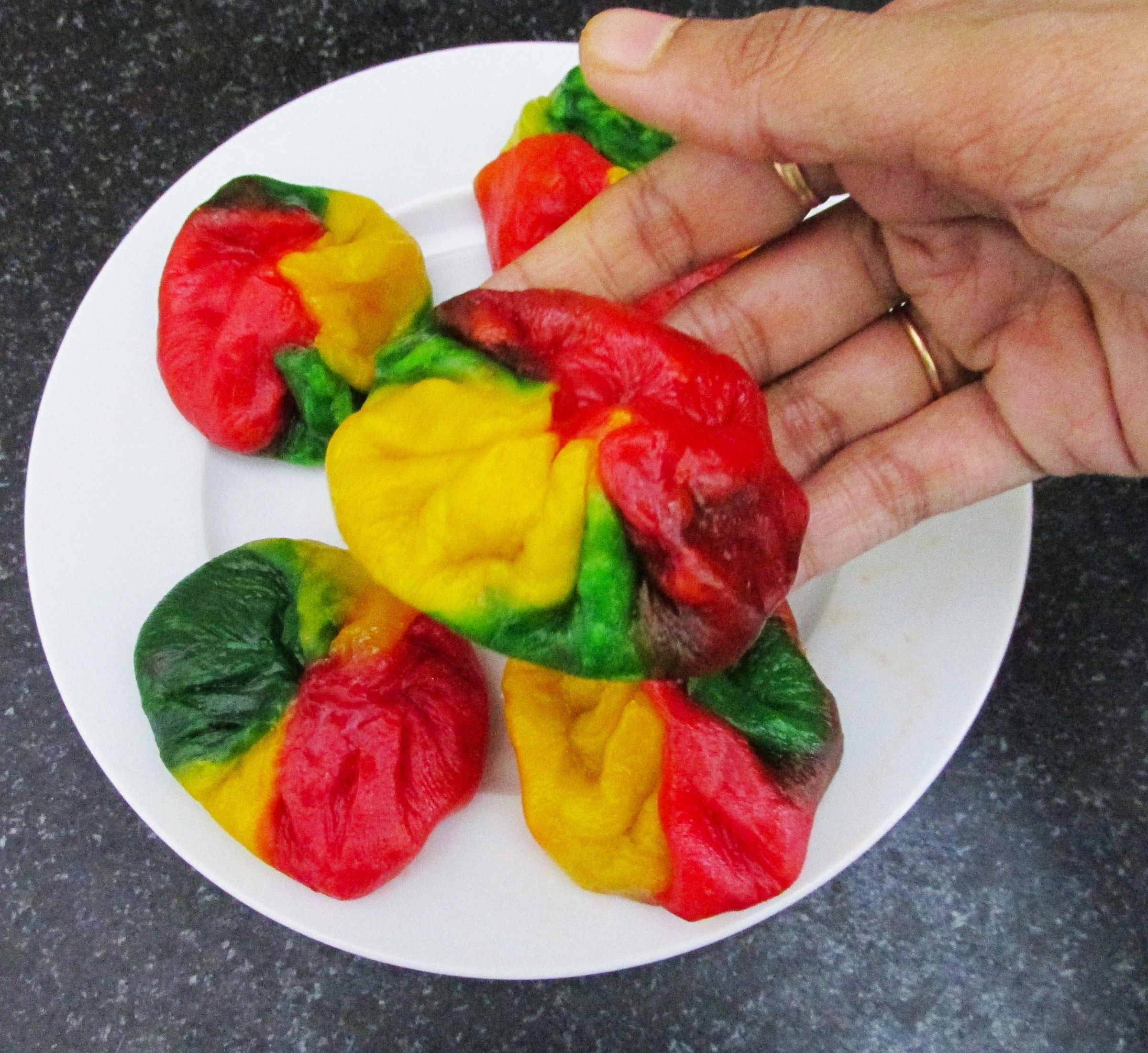 Rainbow Momos : 19 Steps (with Pictures) - Instructables