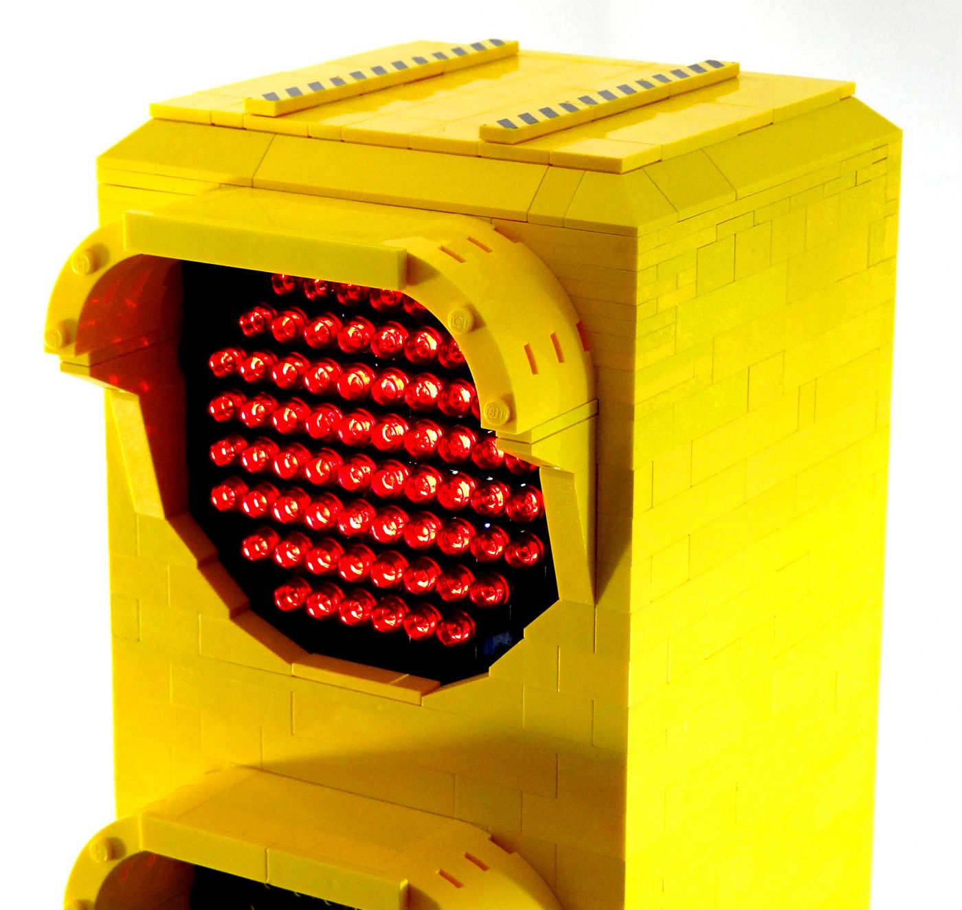 Fully-Functional LEGO Traffic Signal Lamp : 4 Steps (with Pictures ...