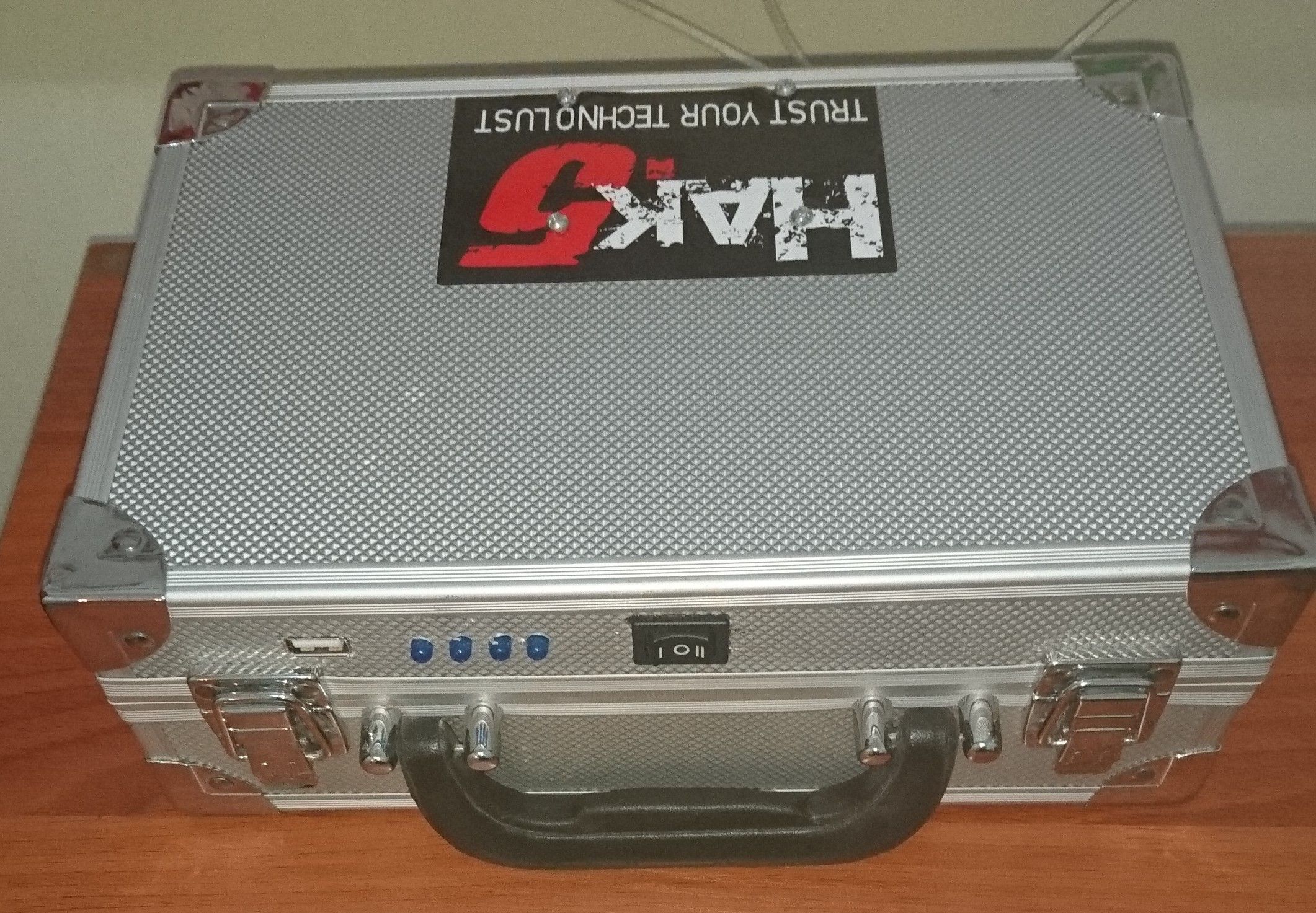 Hack Box : 6 Steps (with Pictures) - Instructables