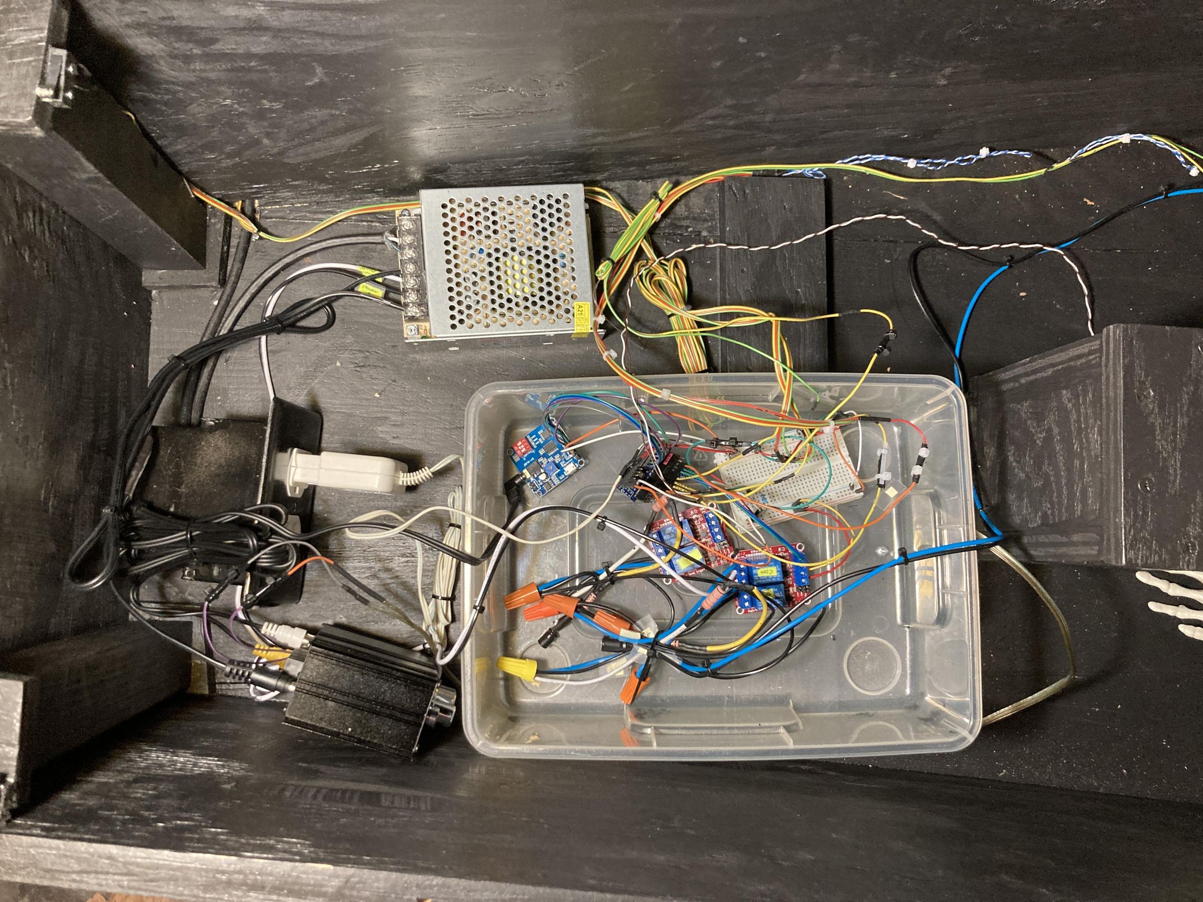 Arduino Motorized Opening Coffin for Halloween : 24 Steps - Instructables