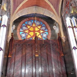 How to Build a Faux Gothic Temple in a Small Space Using PVC Pipes ...