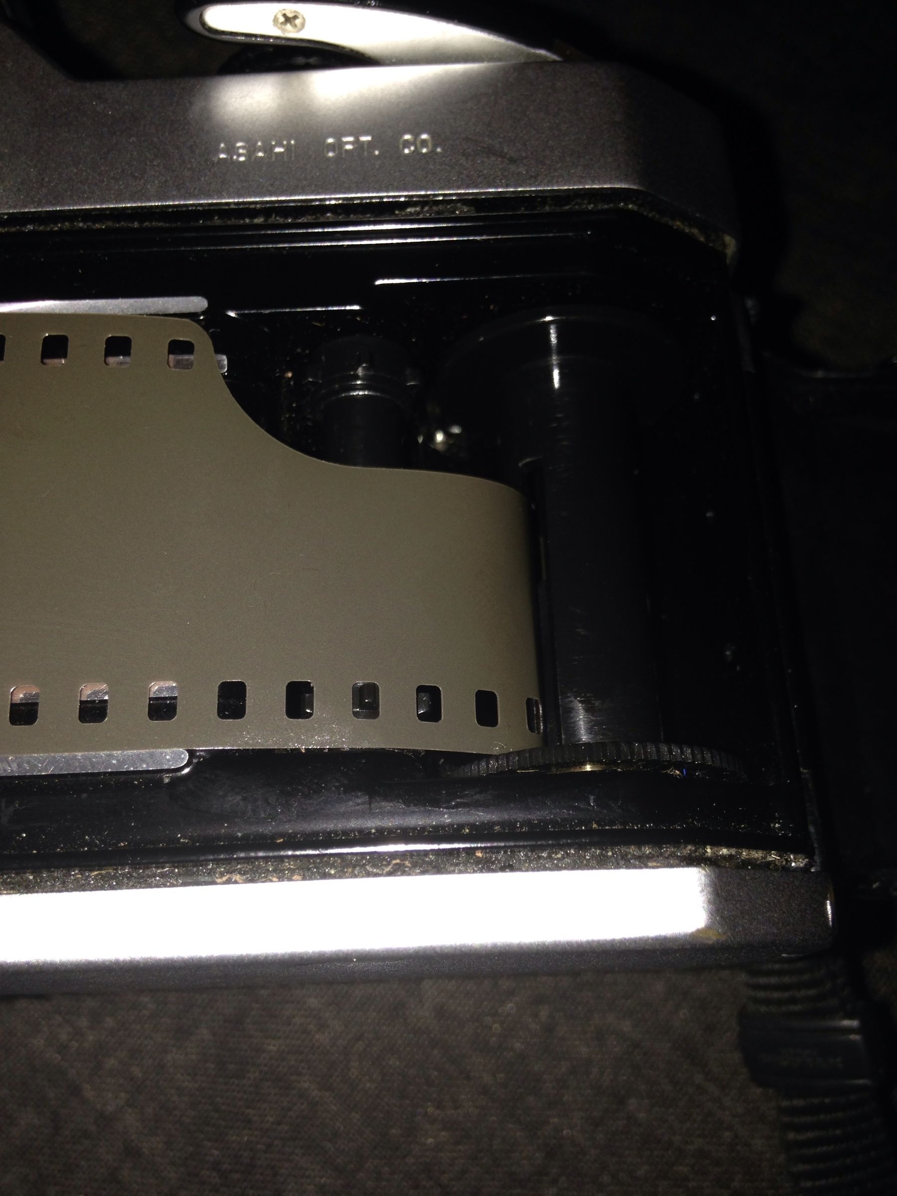A Beginners Guide to 35mm Film Photography : 7 Steps - Instructables