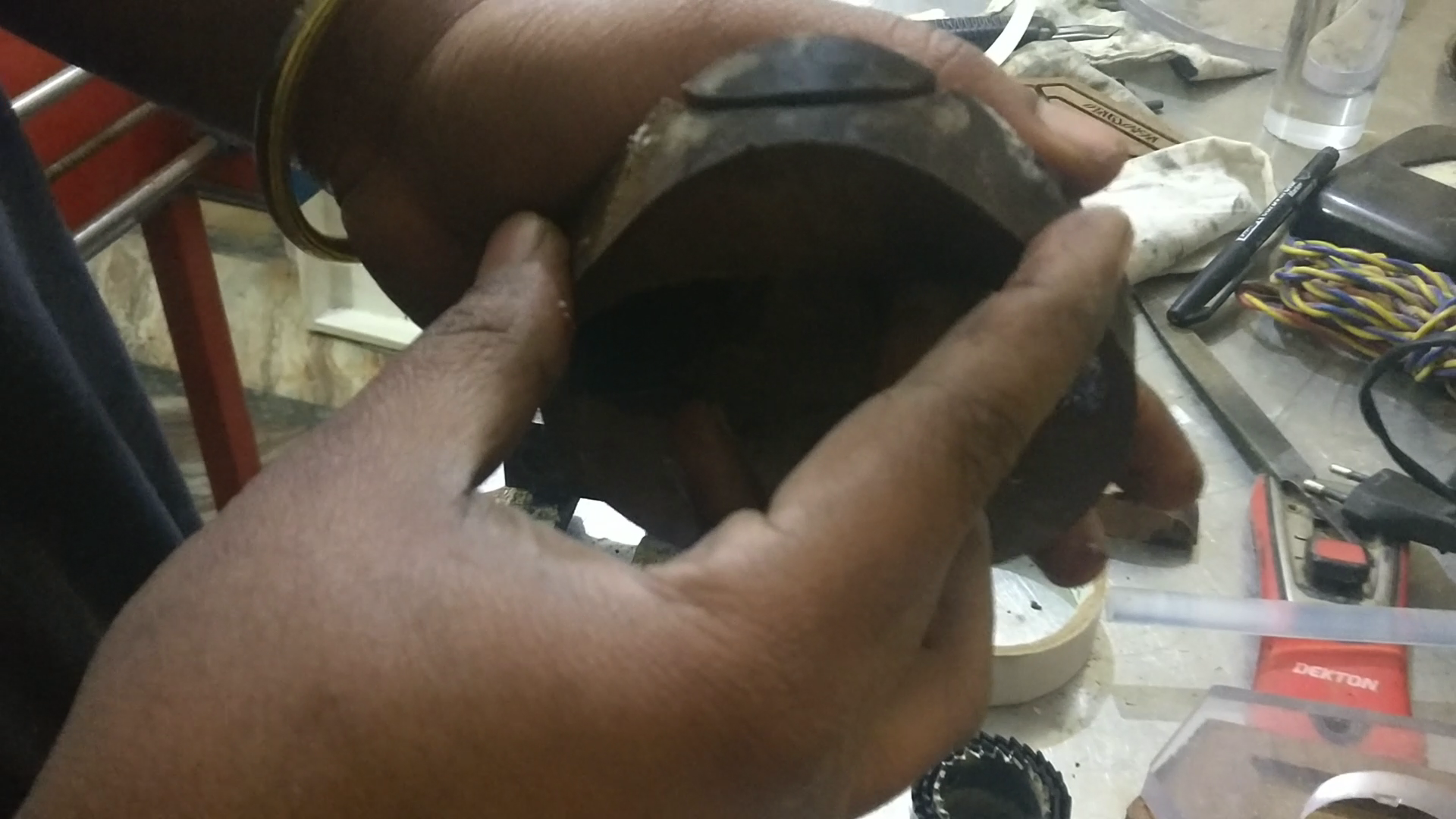 RGB Alienware Headphone Stand : 13 Steps (with Pictures) - Instructables