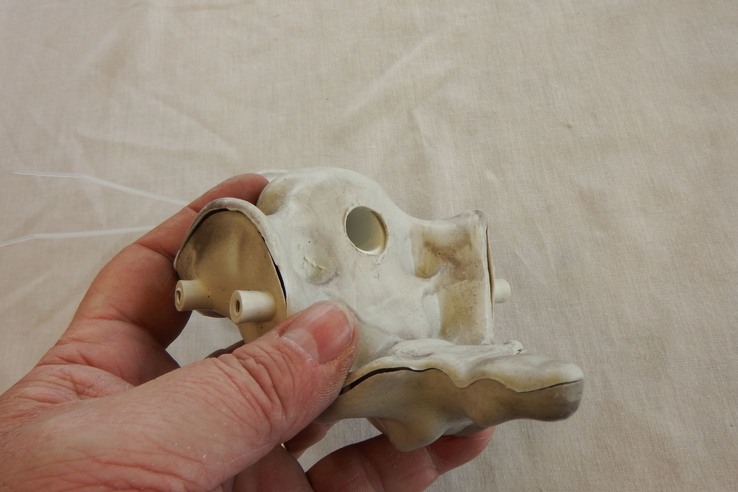 Hack and Repair Plastic Halloween Skeletons : 9 Steps - Instructables