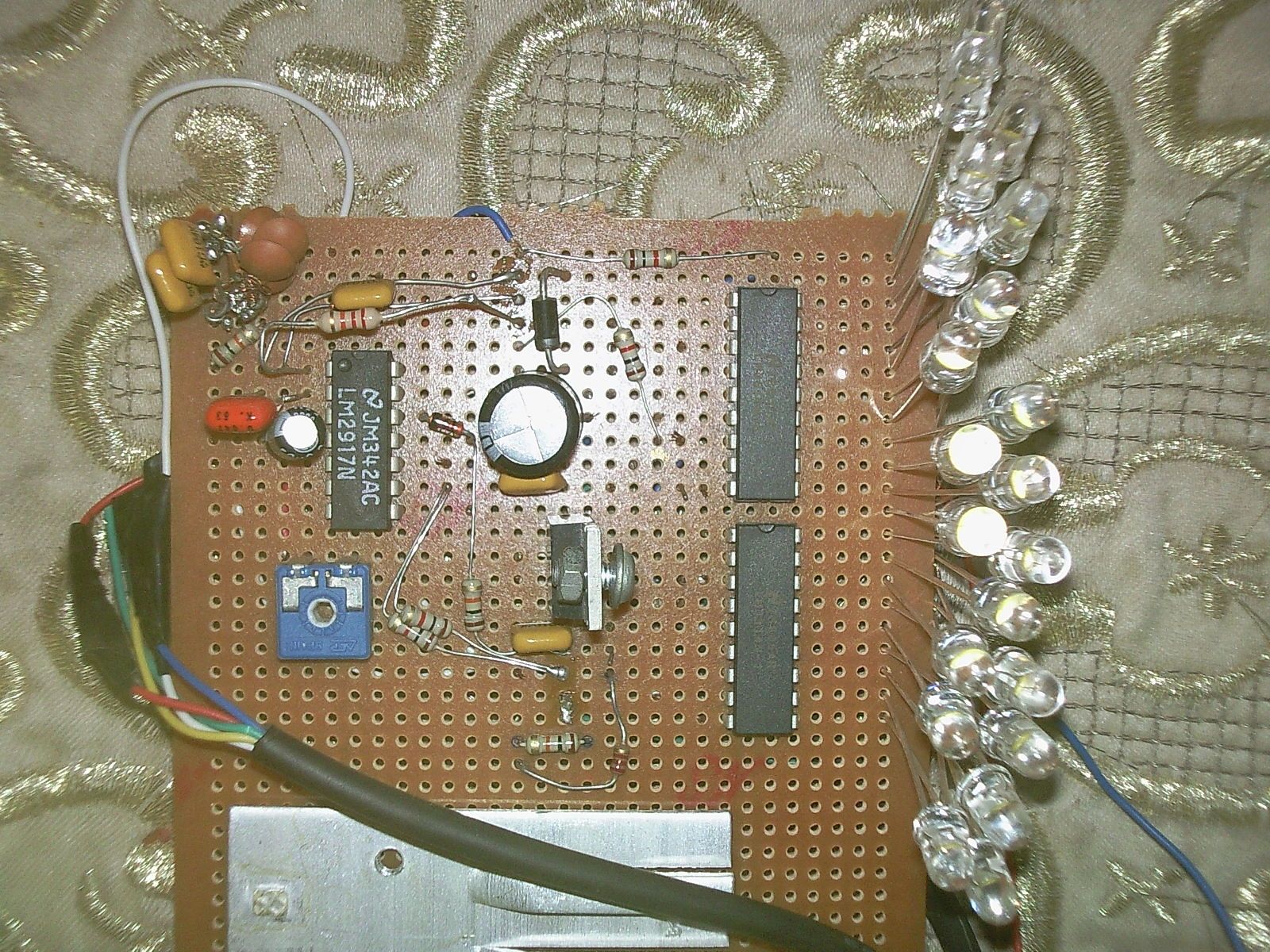 DIY LED Tachomter (RPM Gauge) : 4 Steps - Instructables