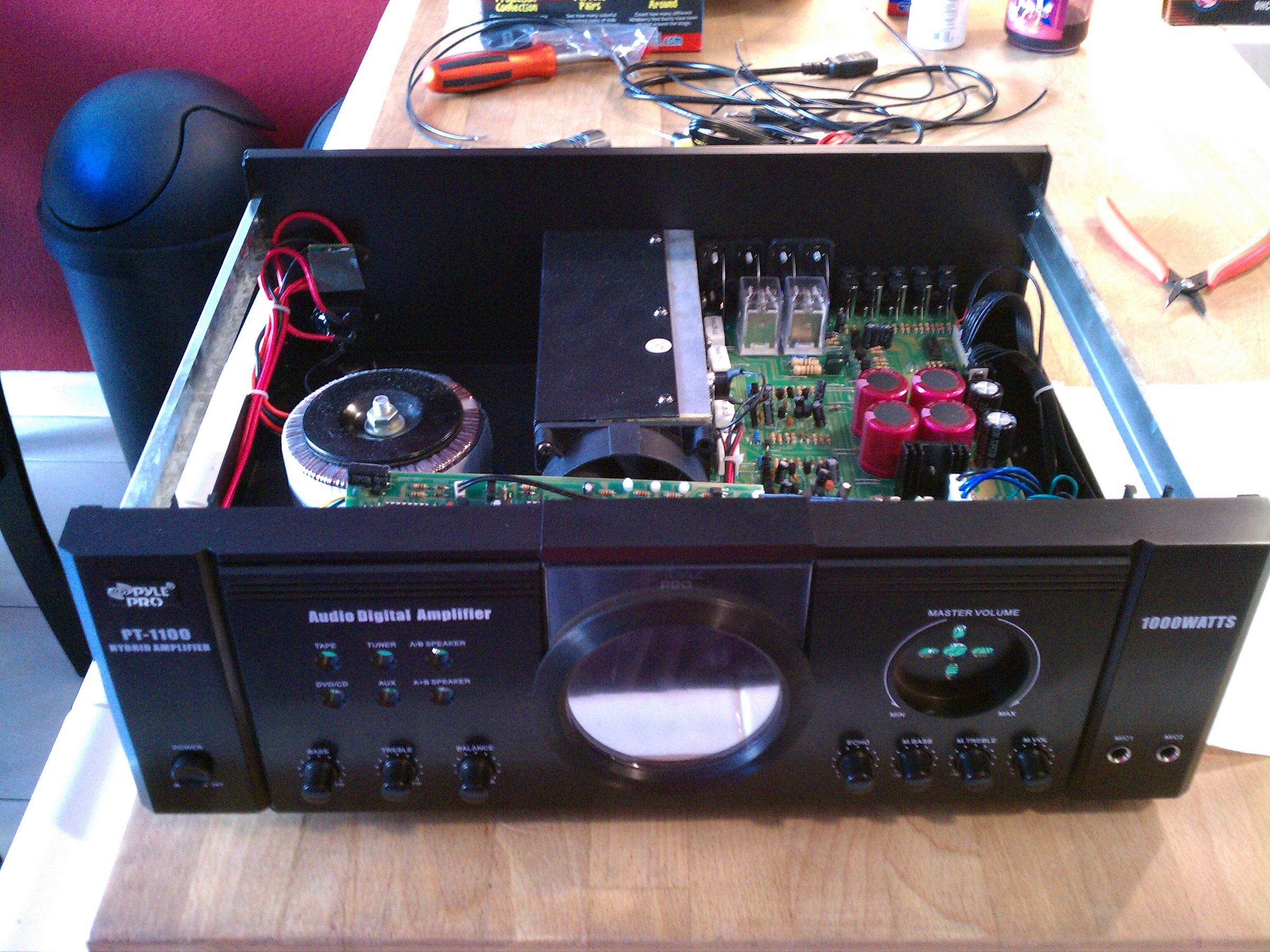 The ULTIMATE Diy Boombox! : 7 Steps (with Pictures) - Instructables