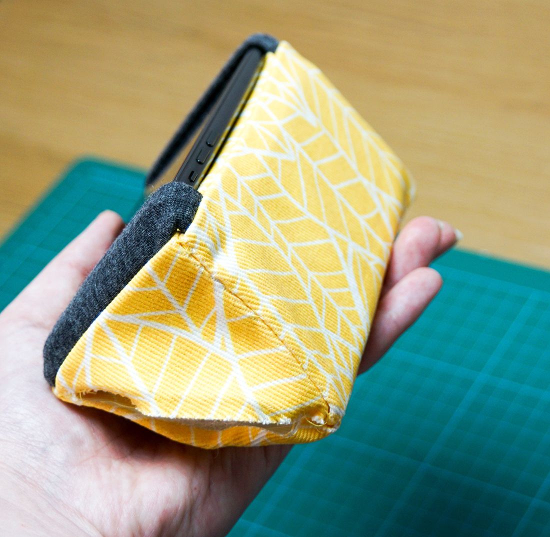 DIY Phone Holder | How to Sew a Triangular Stand for Your Mobile : 11 ...