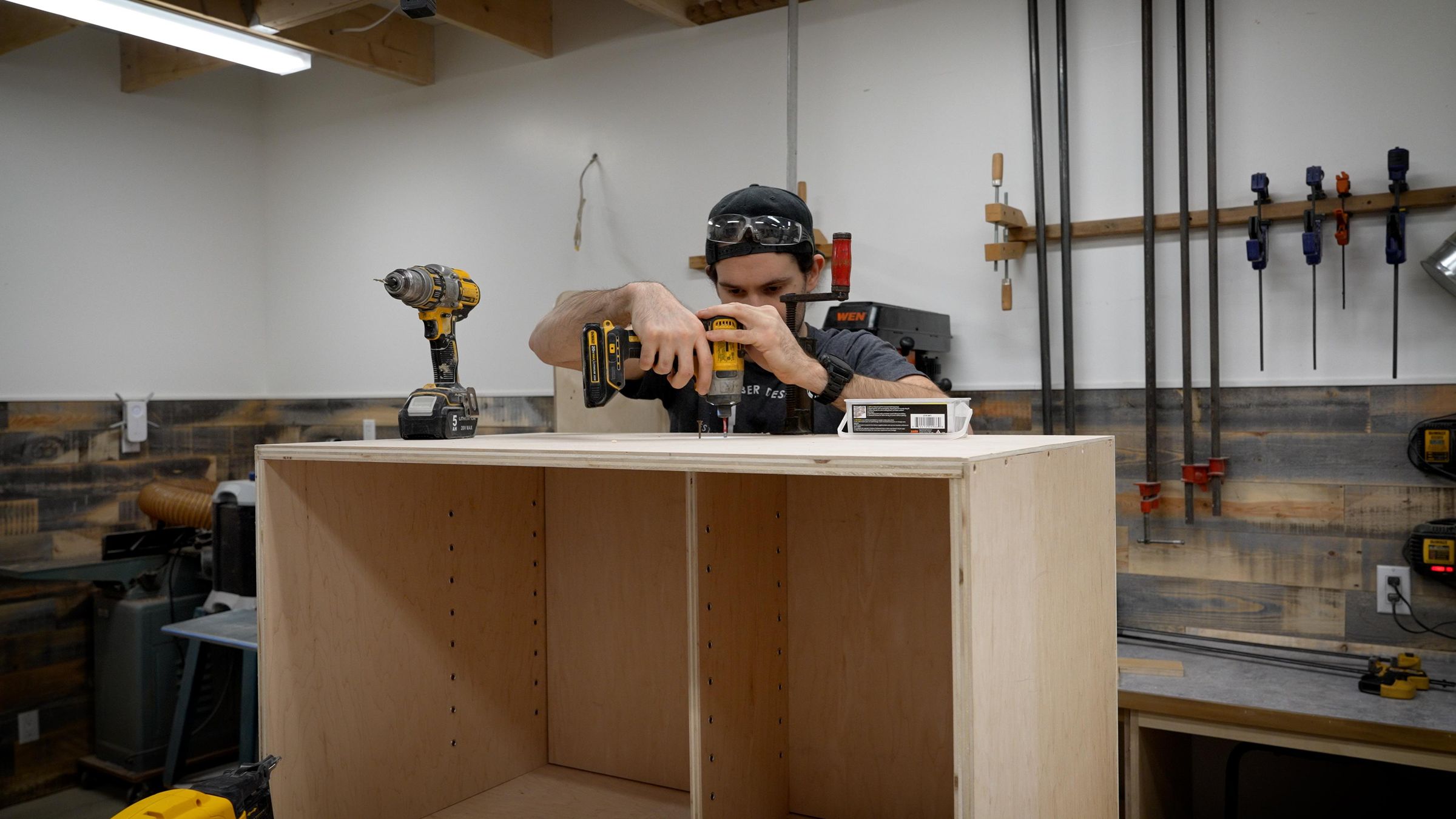 Heavy Duty Rolling Tool Base : 21 Steps (with Pictures) - Instructables