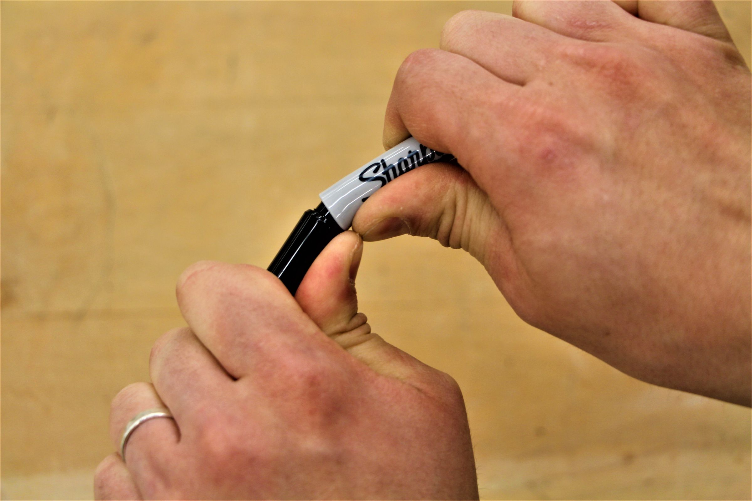 Ultra Fine Sharpie EDC : 6 Steps (with Pictures) - Instructables