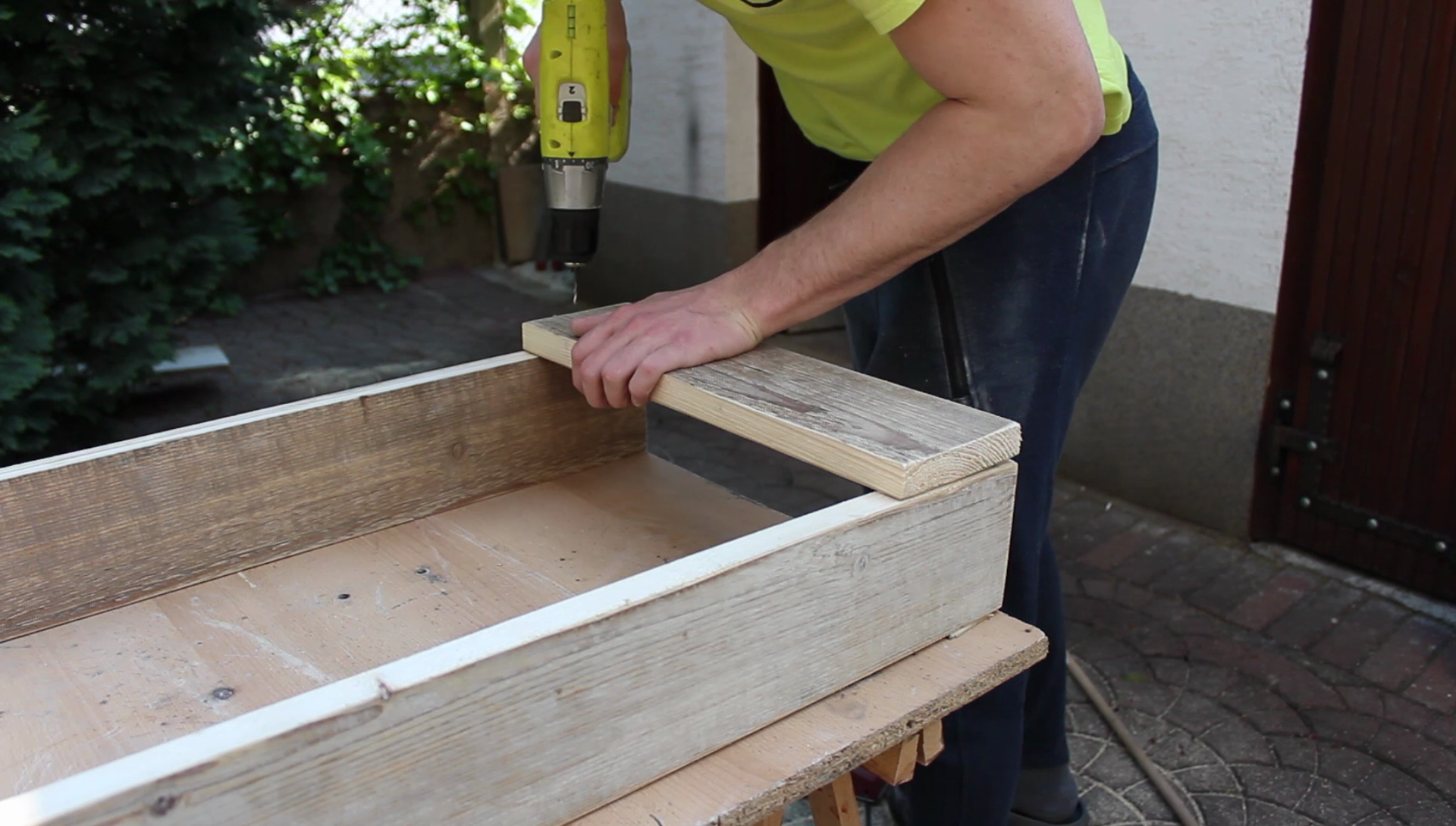 Make a Human Table : 5 Steps (with Pictures) - Instructables