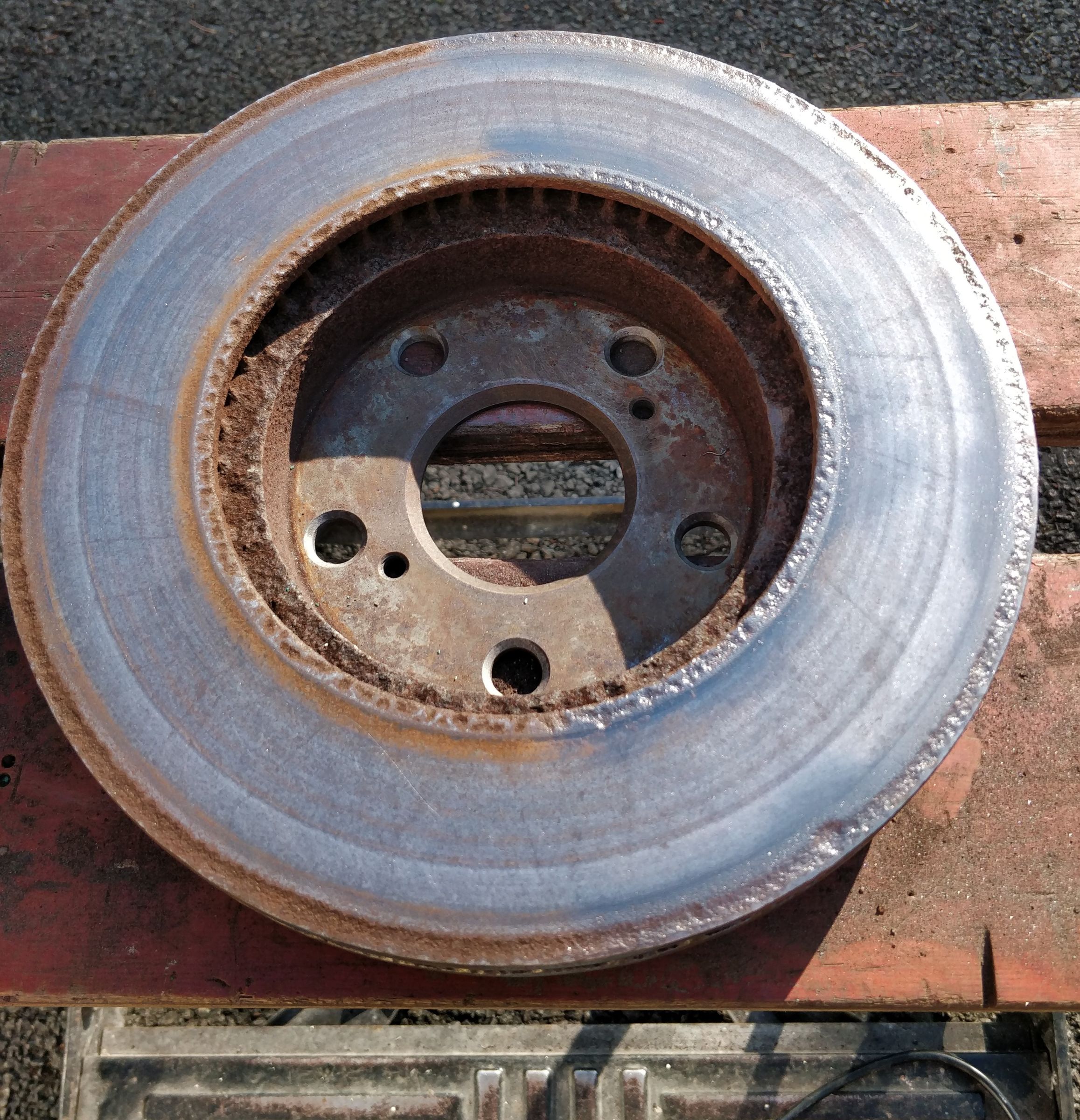 Brake Disc Clock : 8 Steps (with Pictures) - Instructables