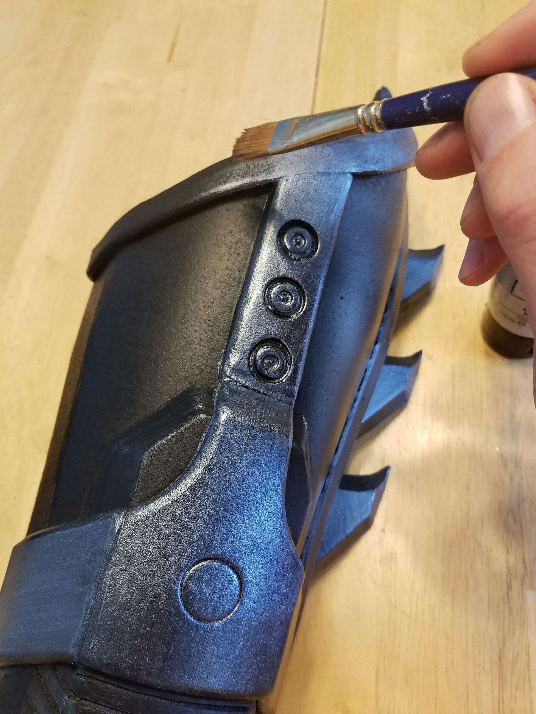 Batman Gauntlets : 7 Steps (with Pictures) - Instructables