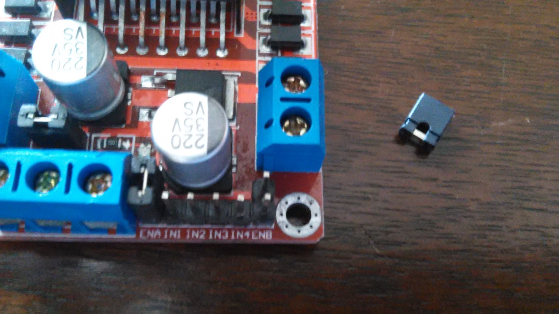 Autonomous Tank W/ Robotic Arm(Arduino, Bluetooth) : 8 Steps ...