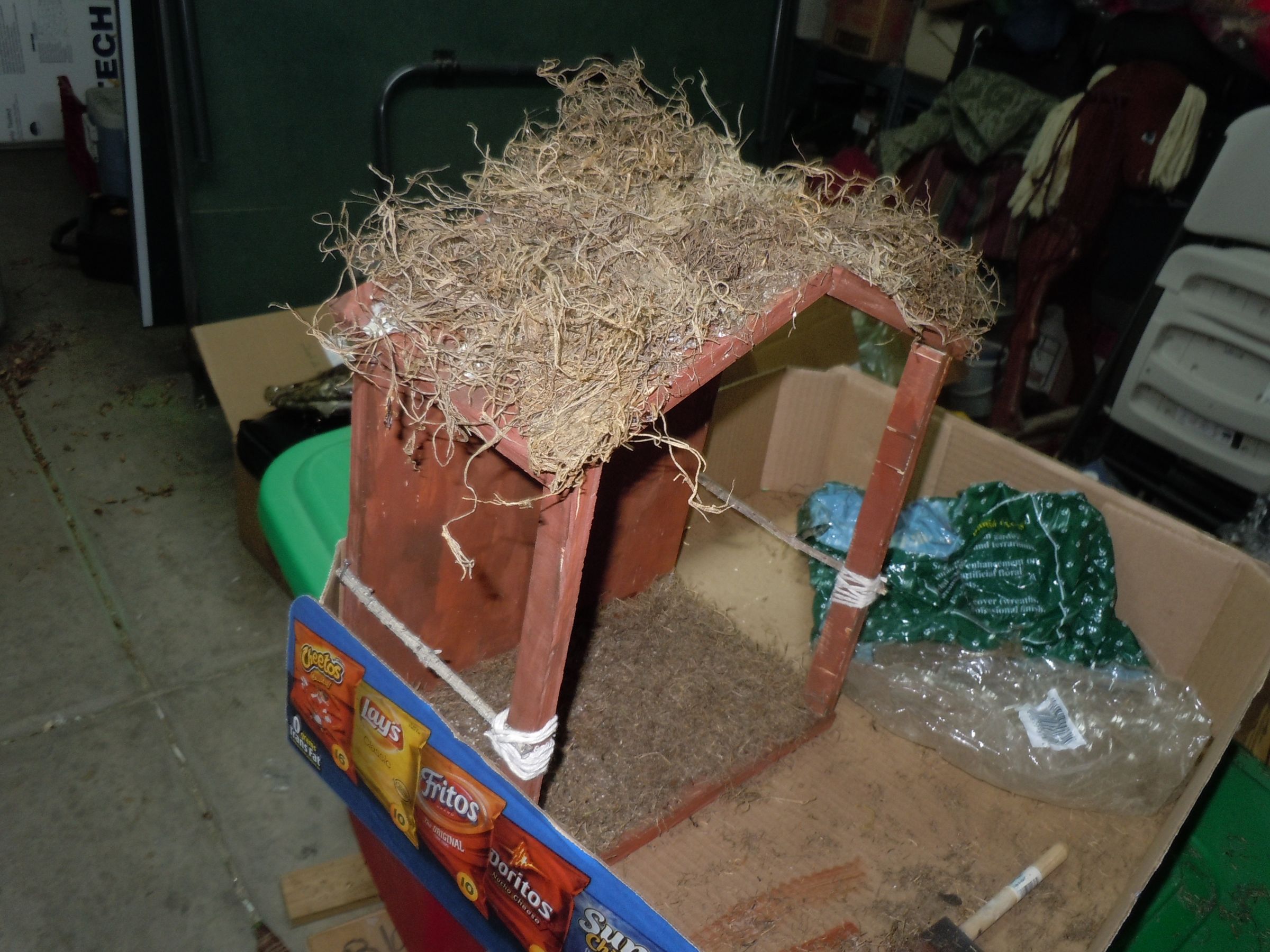 How to Make a Nativity Stable : 8 Steps - Instructables