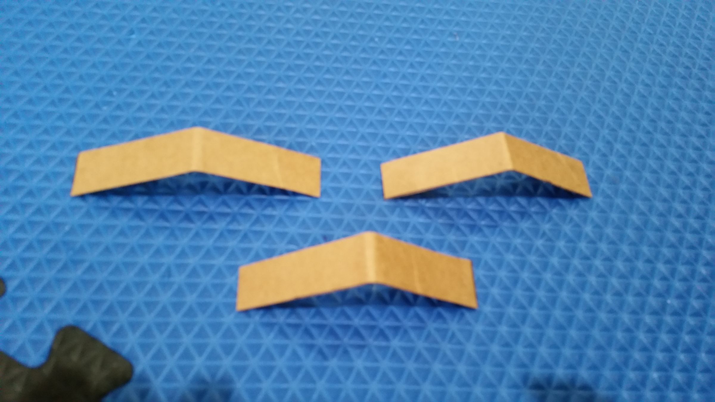 Working Cardboard Mandalorian Gauntlet: How to Make It : 14 Steps (with ...