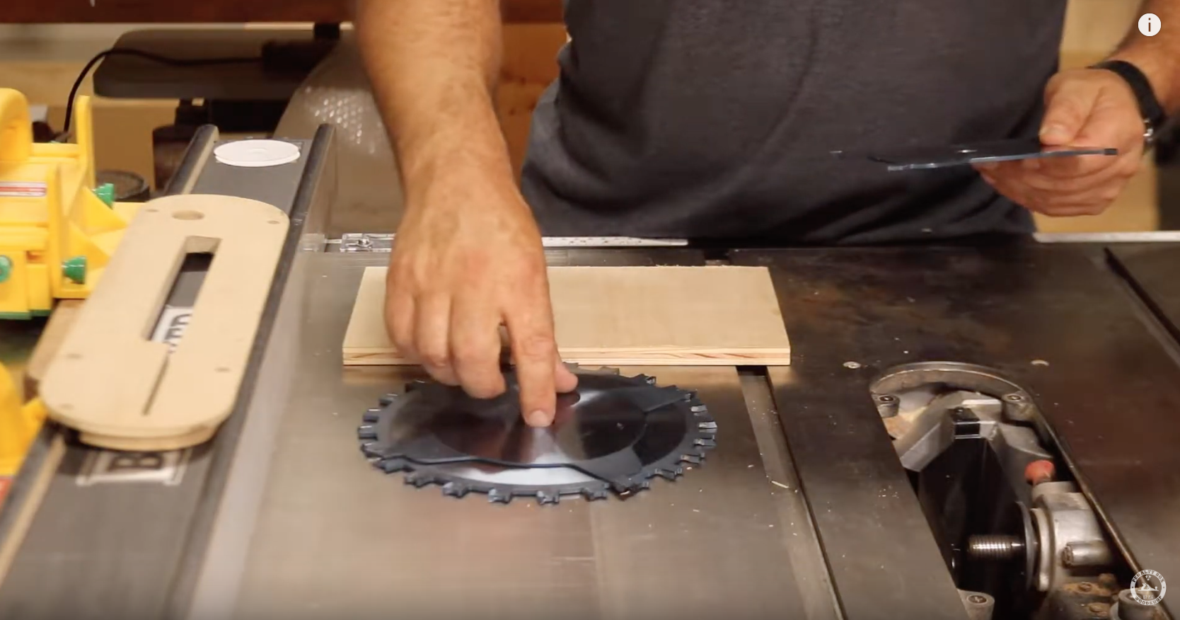 How to Install and Use a Dado Stack : 7 Steps (with Pictures ...