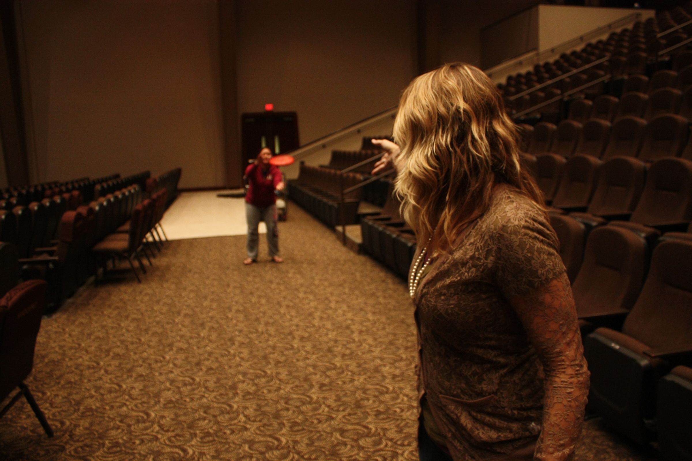 How to Throw a Frisbee : 12 Steps - Instructables