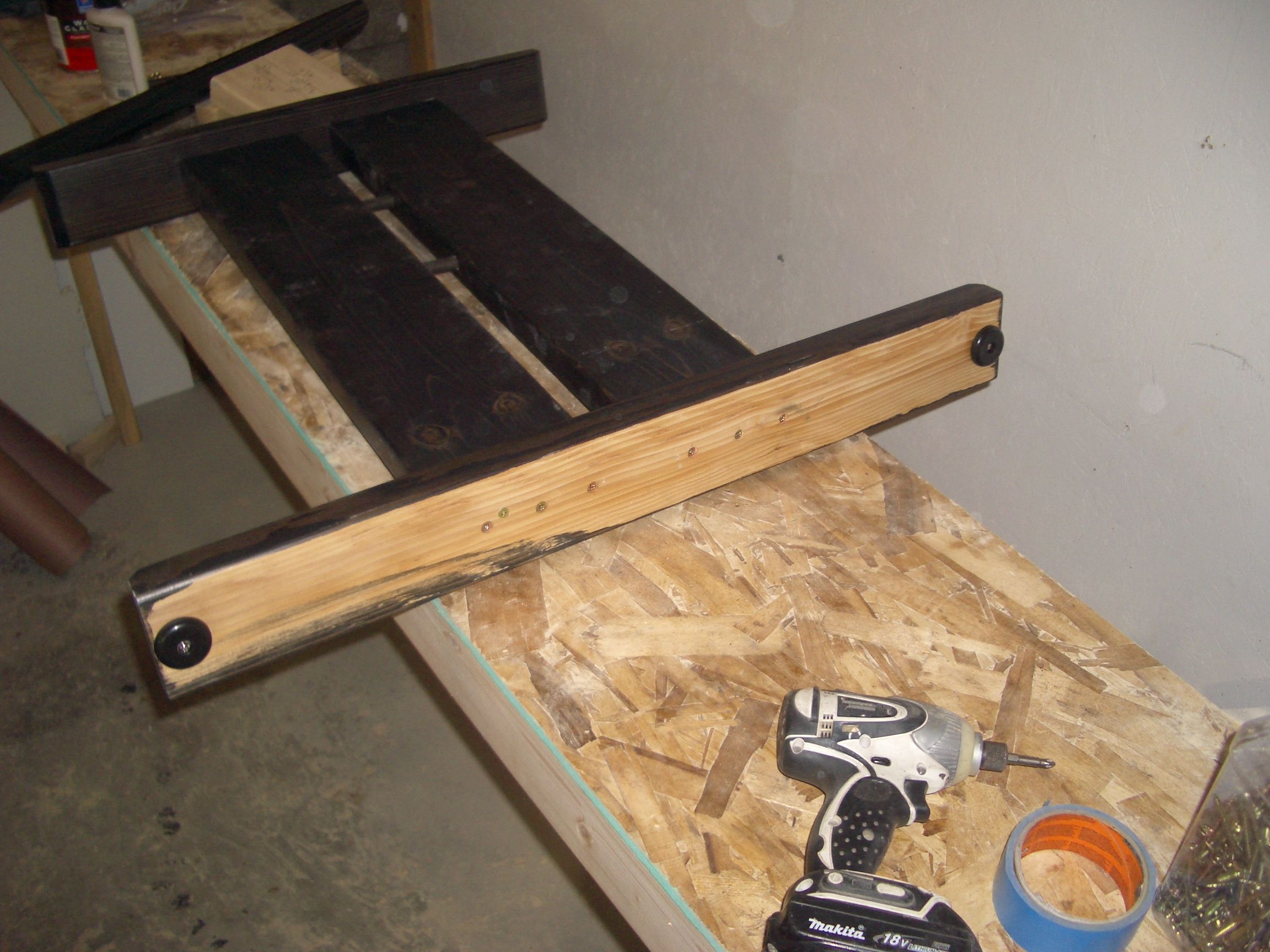 Cheap, Easy, Low-waste Trestle Table Plans : 8 Steps - Instructables