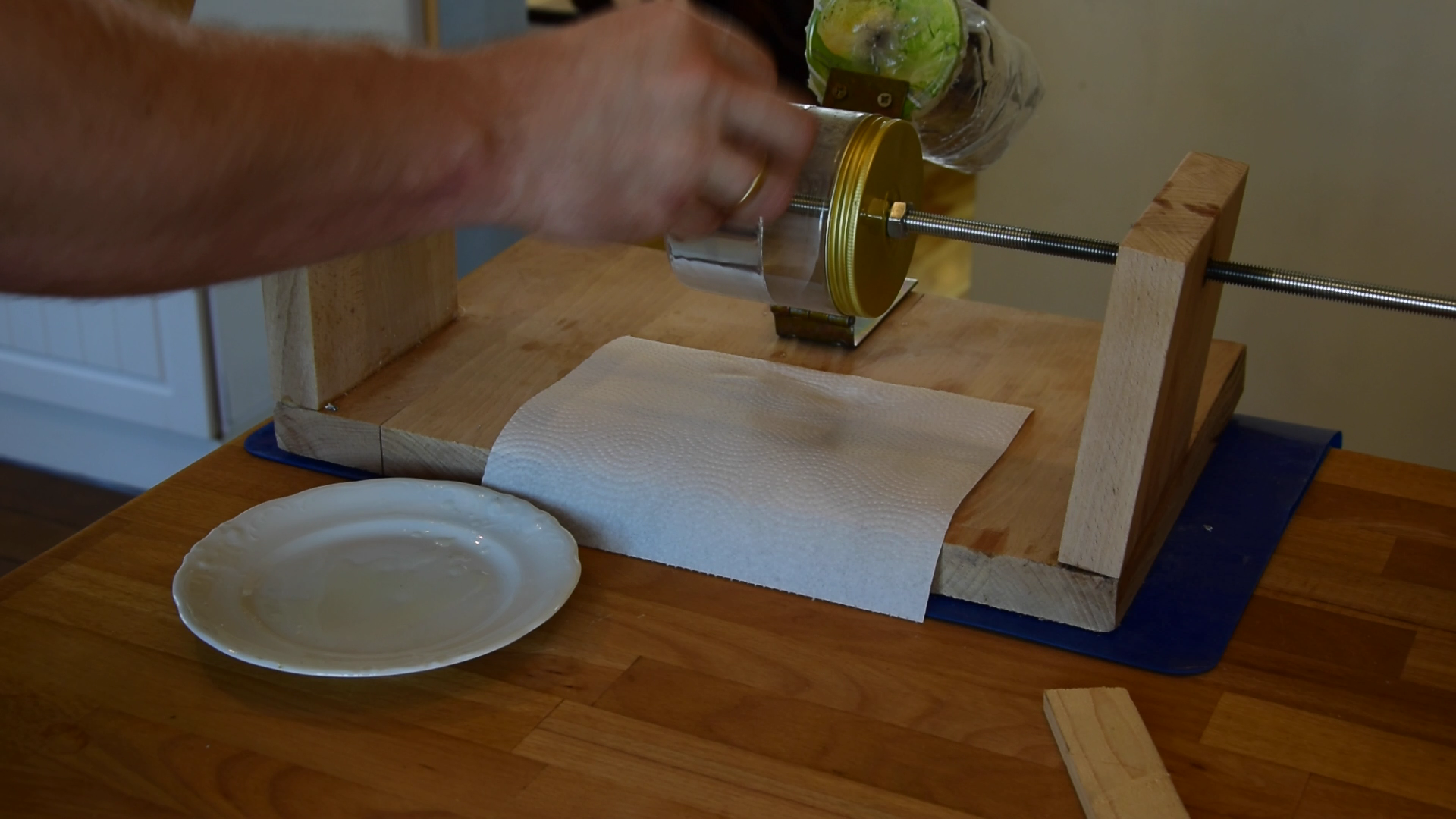 Phonograph - Sound Recorder/player on Tinfoil : 6 Steps (with Pictures ...