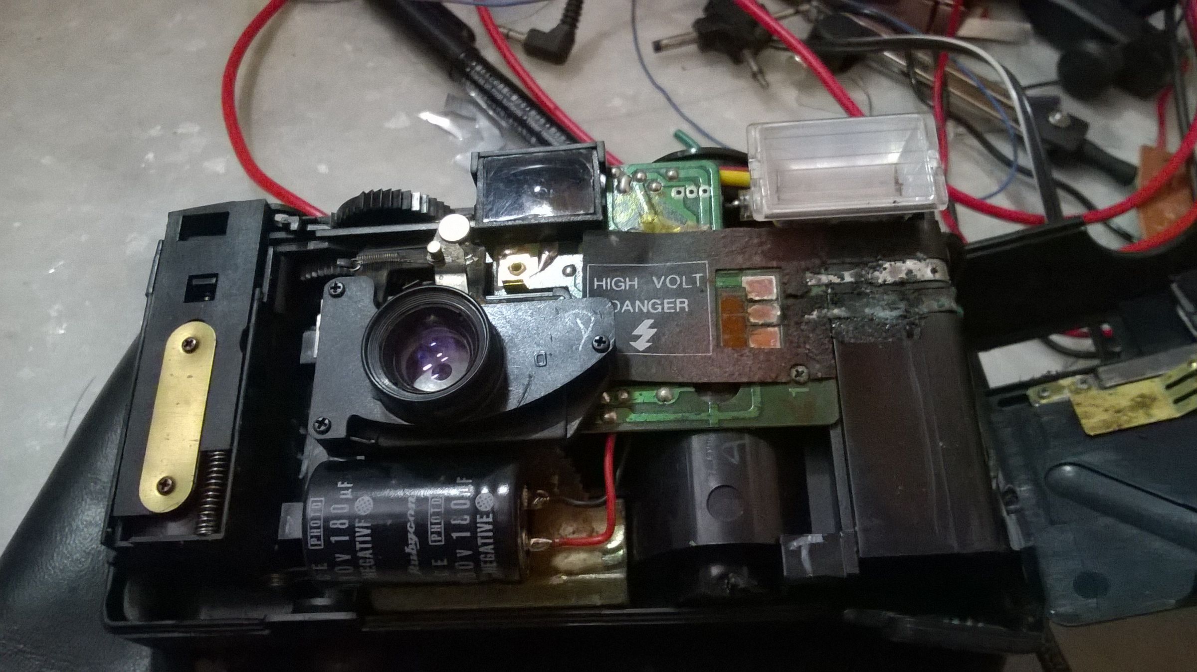 Handheld EMP Device : 8 Steps - Instructables