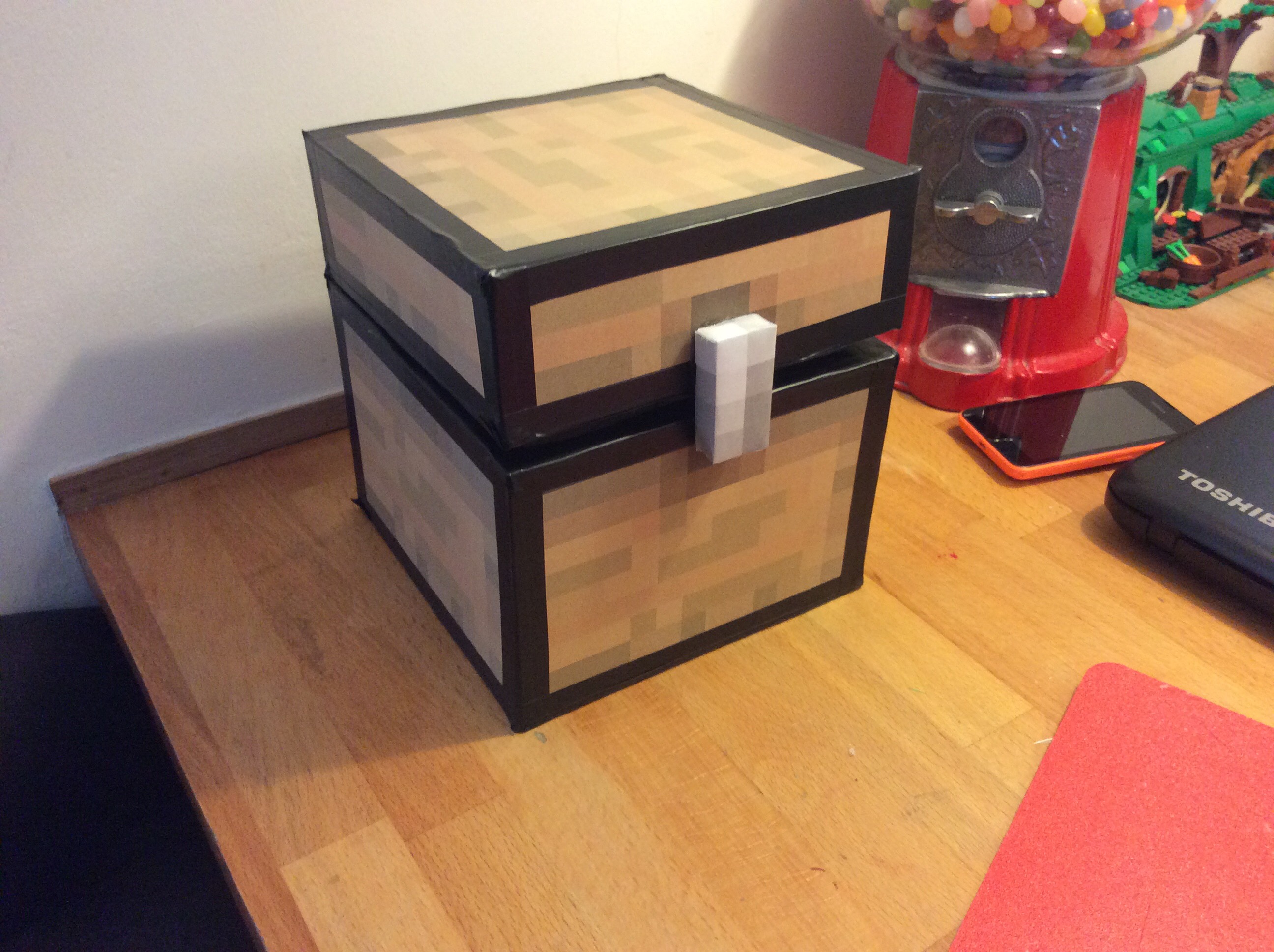 Minecraft Chest : 8 Steps - Instructables