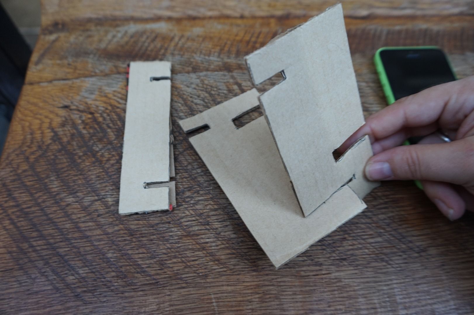 Quick and Cheap IPhone Stand for Stop Motion : 5 Steps - Instructables
