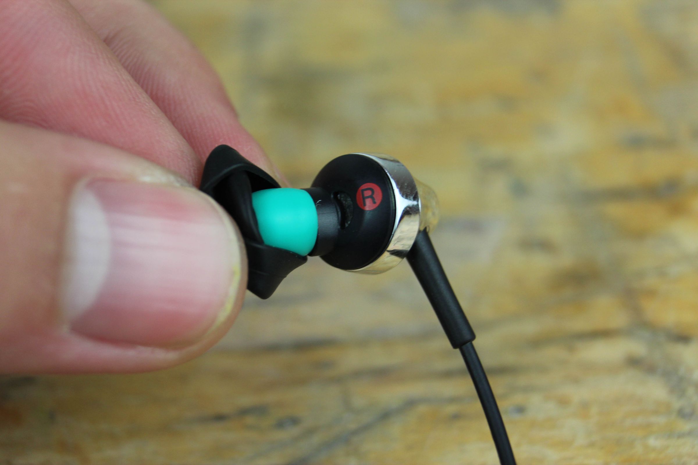 How to Make Super-neat and Easy Custom-fit Earbuds / In-ear Monitors ...