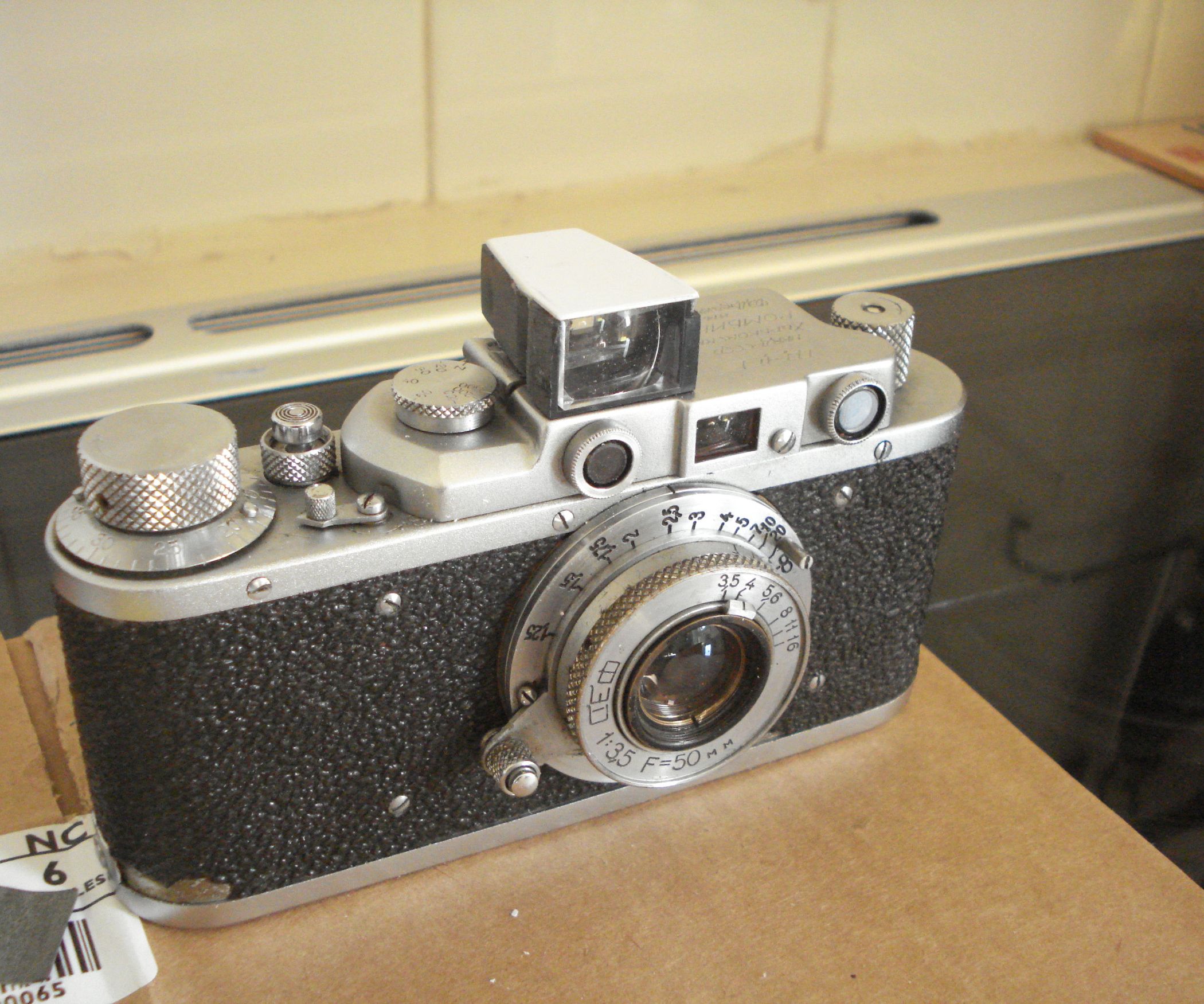 35mm Viewfinder for Leica, Fed, Zorki Cameras : 8 Steps - Instructables