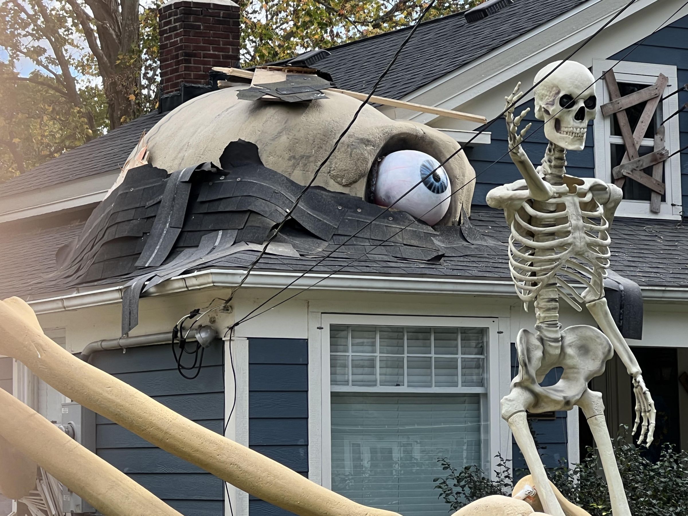 Over Sized Skeleton Breaking Out of My Home : 11 Steps (with Pictures ...