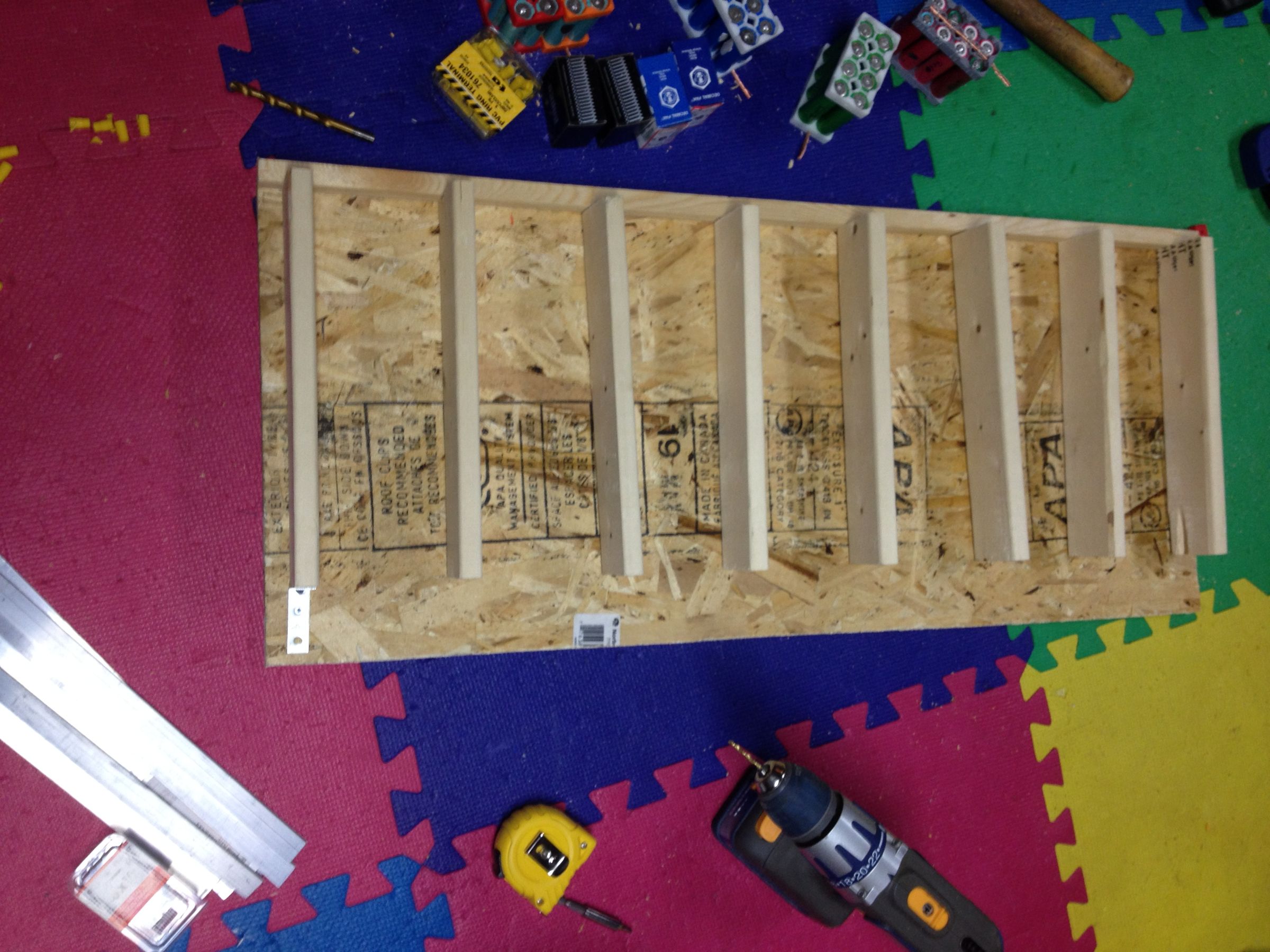 2.4kWh DIY Powerwall From Recycled 18650 Lithium-ion Laptop Batteries ...