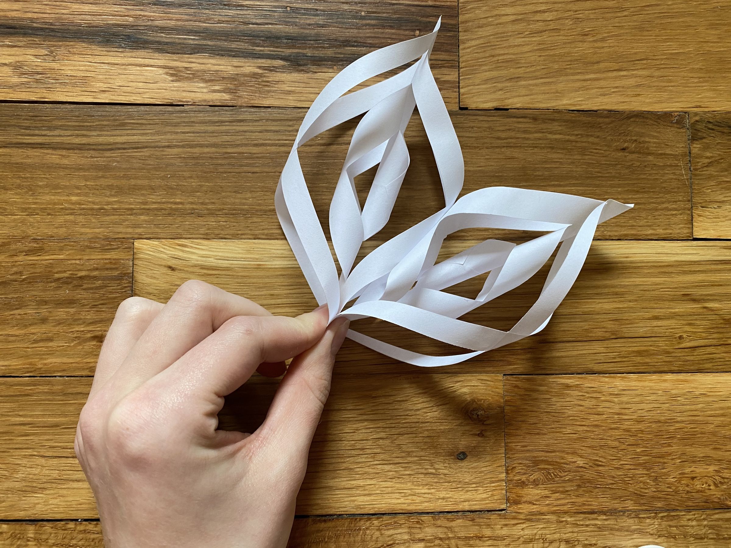 DIY 3D Paper Snowflake : 11 Steps (with Pictures) - Instructables