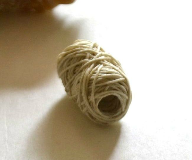 WAX YOUR OWN THREAD : 9 Steps - Instructables